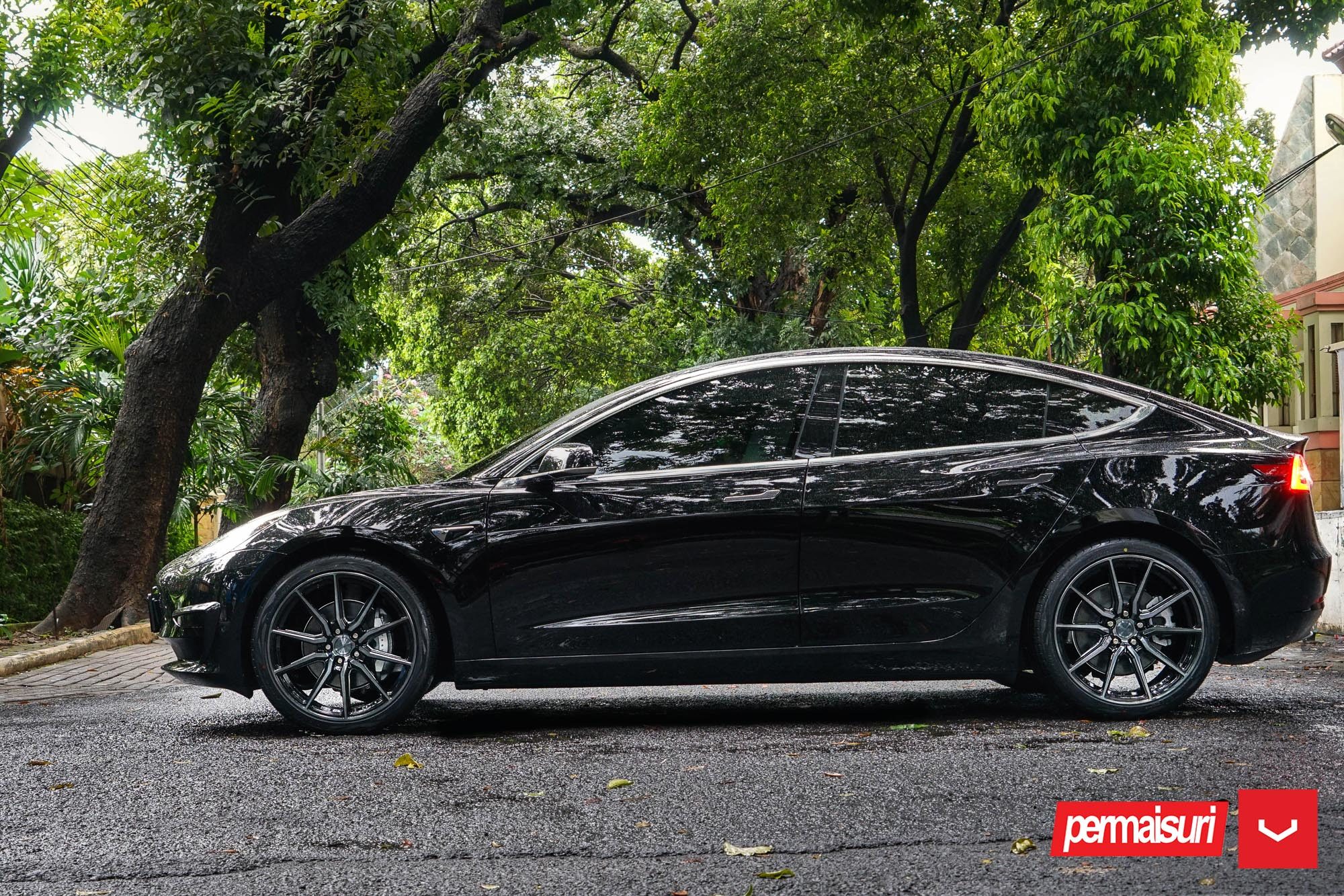 TESLA MODEL 3 - HYBRID FORGED SERIES: HF-3 - Vossen Wheels