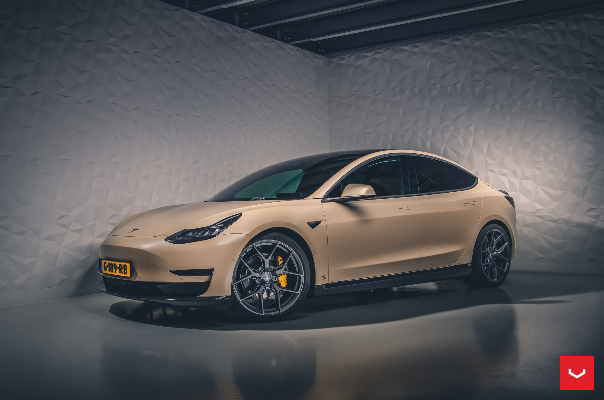 TESLA MODEL 3 - HYBRID FORGED SERIES: HF-5 - Vossen Wheels