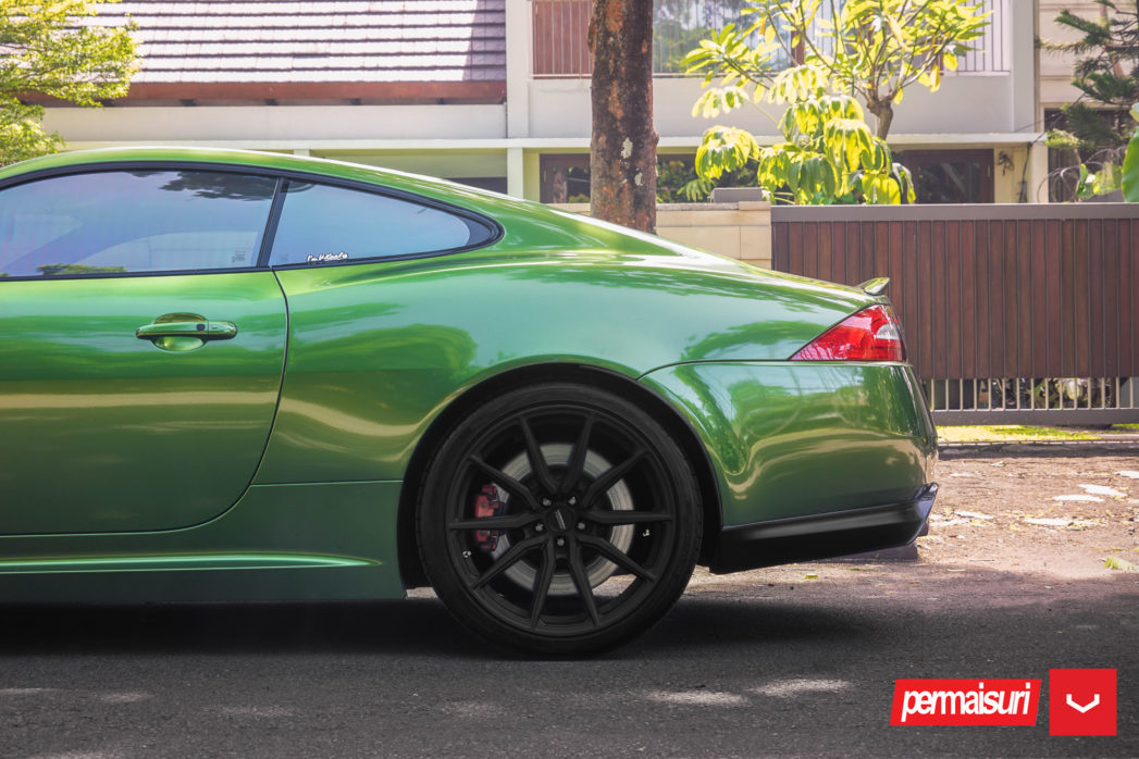 JAGUAR XK R-S - HYBRID FORGED SERIES: HF-3 - Vossen Wheels