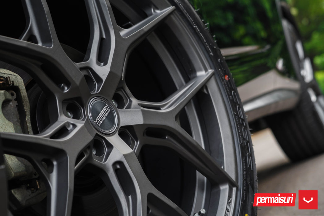 LEXUS RX300 - HYBRID FORGED SERIES: HF-5 - Vossen Wheels