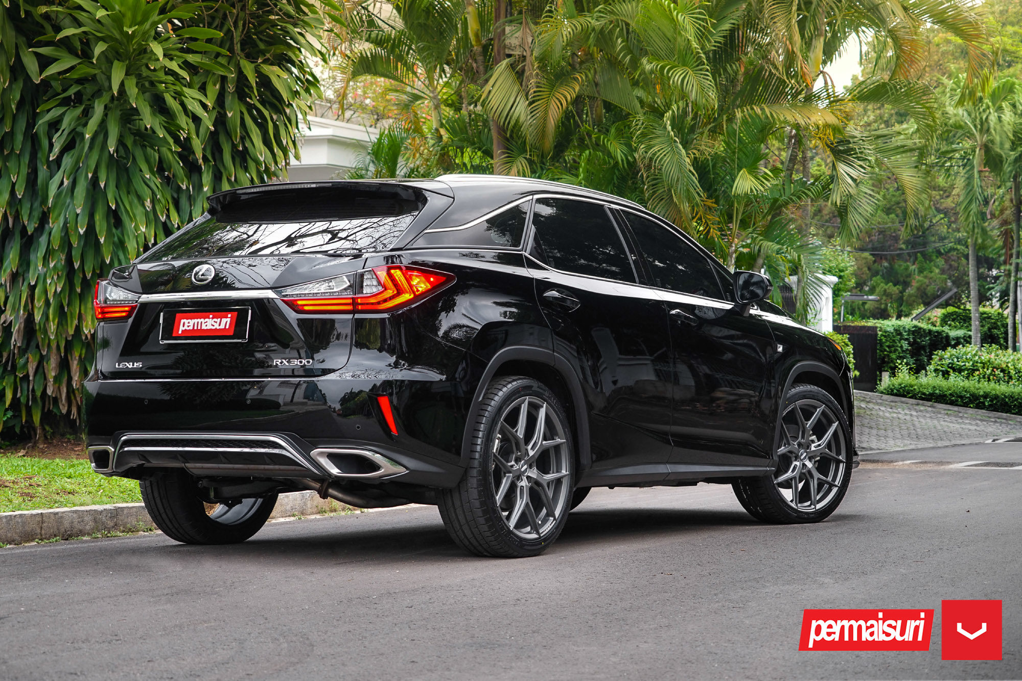 LEXUS RX300 - HYBRID FORGED SERIES: HF-5 - Vossen Wheels