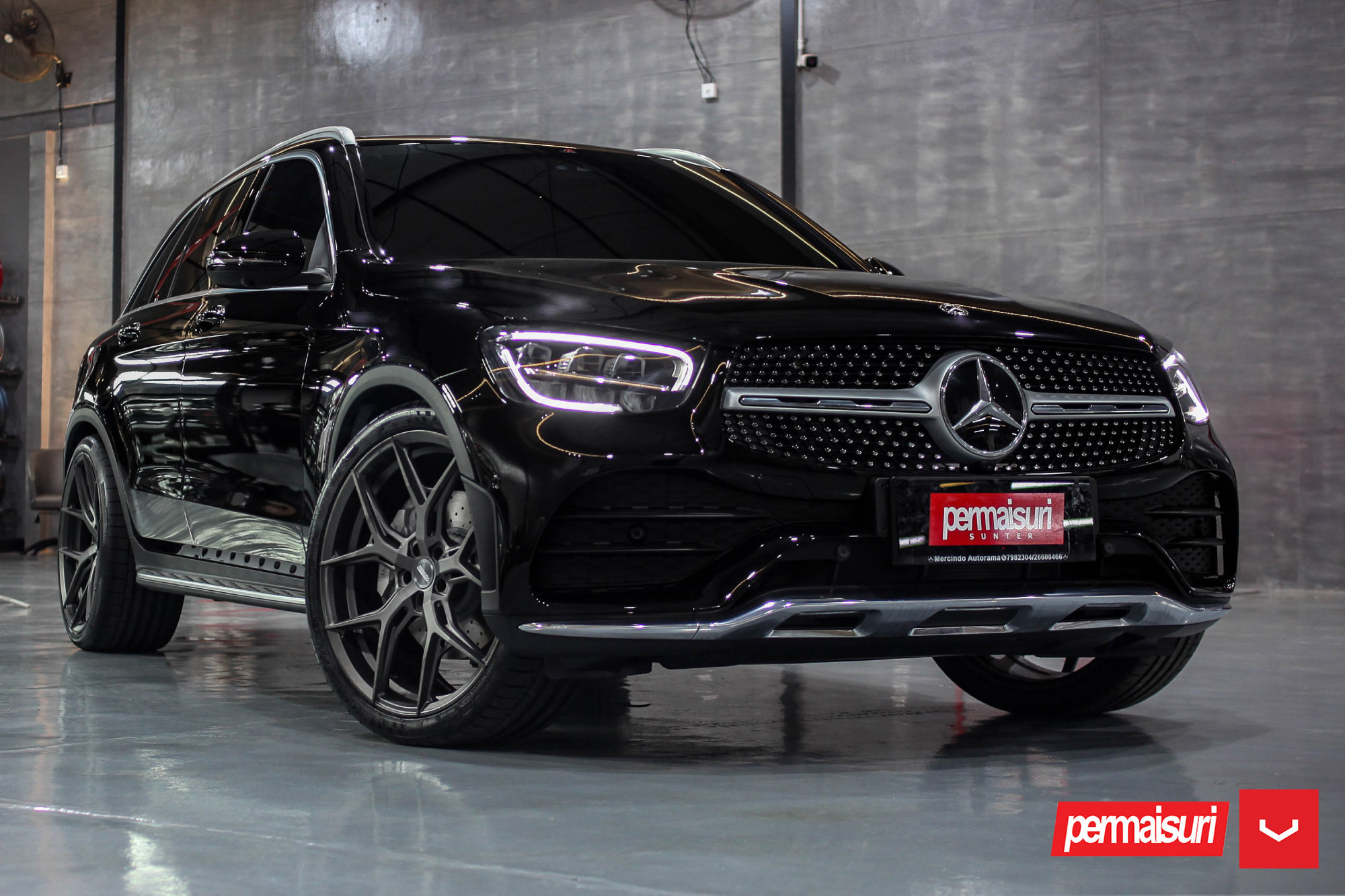MERCEDES-BENZ GLC200 - HYBRID FORGED SERIES: HF-5 - Vossen Wheels