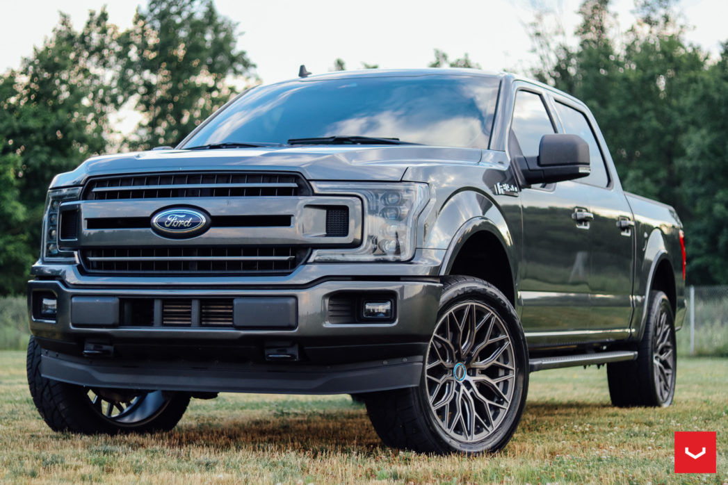 FORD F-150 4X4 - HYBRID FORGED SERIES: HF6-3 - Vossen Wheels