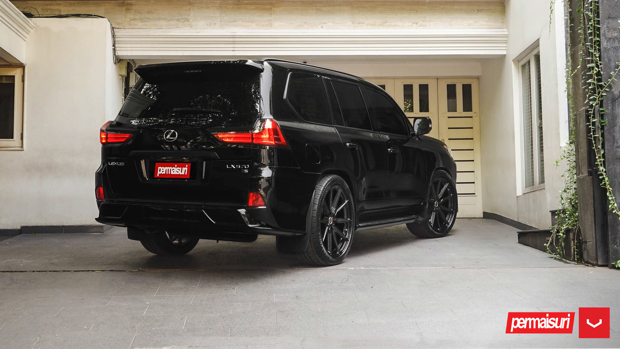 LEXUS LX570 - HYBRID FORGED SERIES: HF-3 - Vossen Wheels