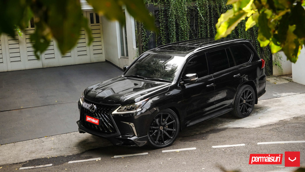 LEXUS LX570 - HYBRID FORGED SERIES: HF-3 - Vossen Wheels