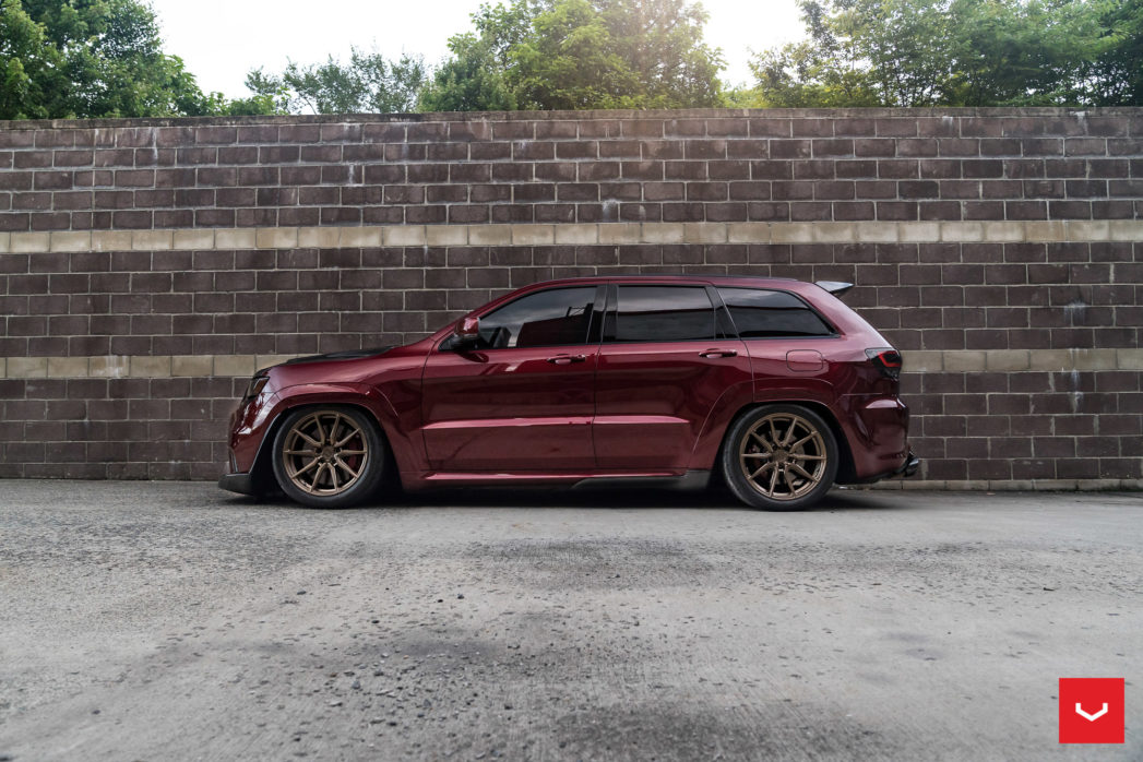 JEEP TRACKHAWK - HYBRID FORGED SERIES: HF-3 - Vossen Wheels