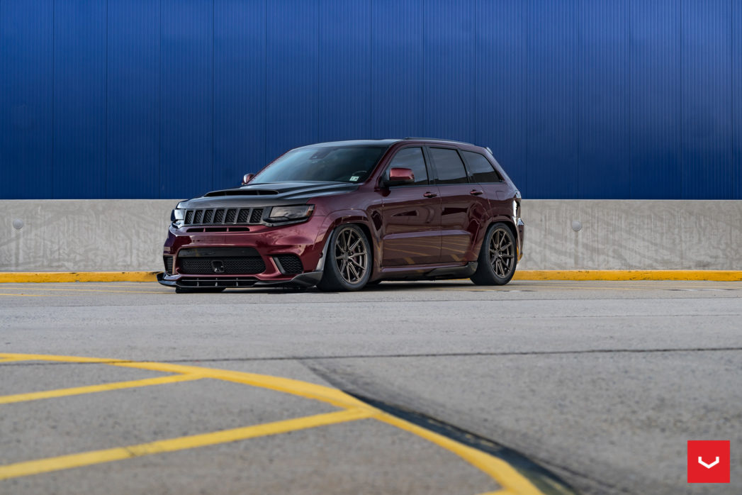 JEEP TRACKHAWK - HYBRID FORGED SERIES: HF-3 - Vossen Wheels