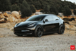 TESLA MODEL Y - HYBRID FORGED SERIES: HF-3 - Vossen Wheels