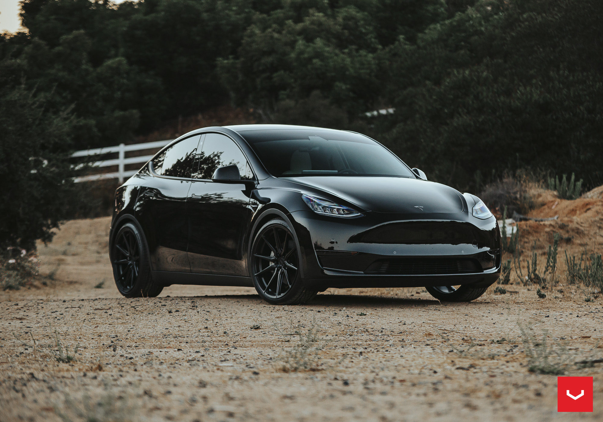 TESLA MODEL Y - HYBRID FORGED SERIES: HF-3 - Vossen Wheels