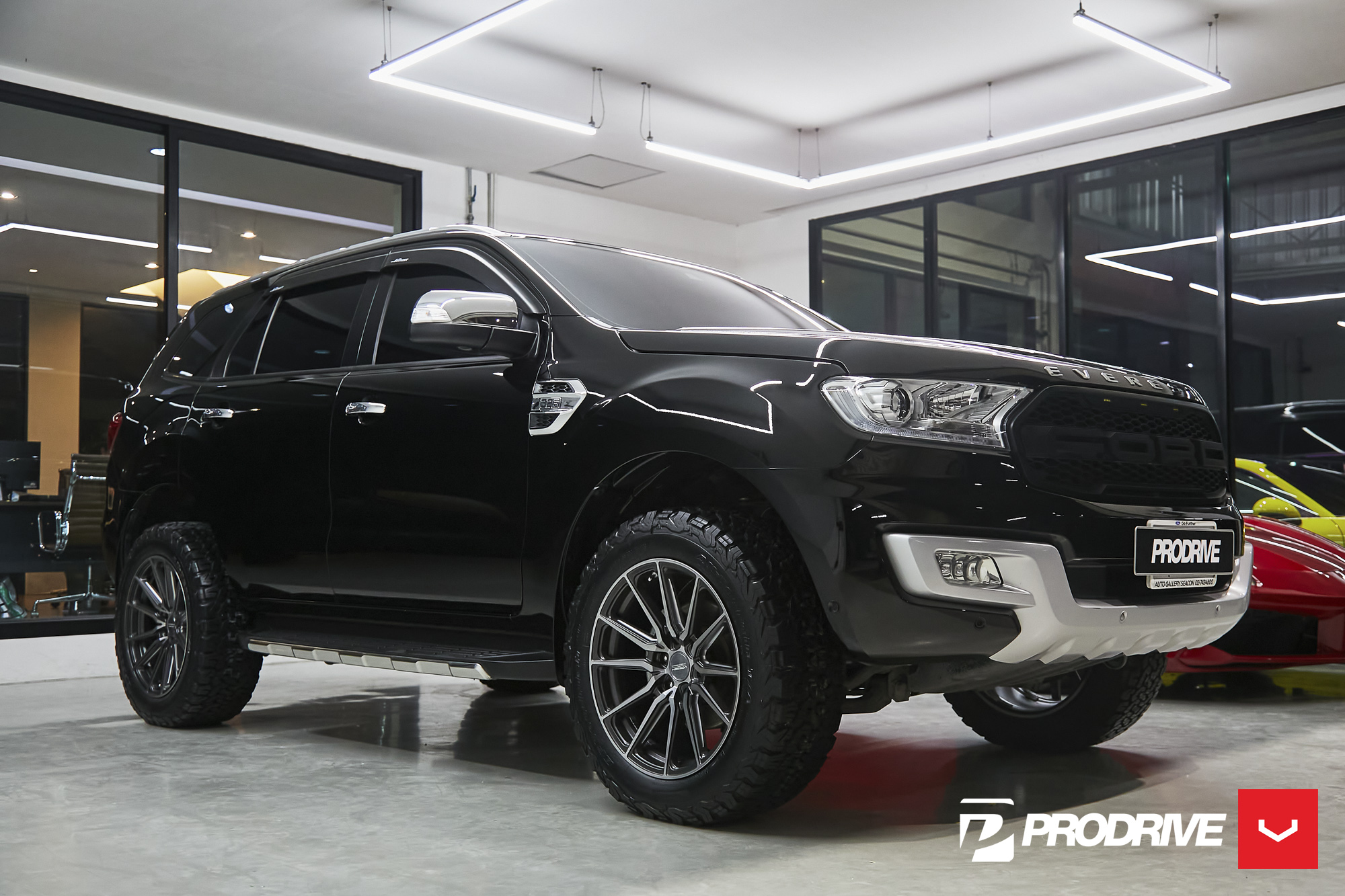 FORD EVEREST - HYBRID FORGED SERIES: HF6-1 - Vossen Wheels