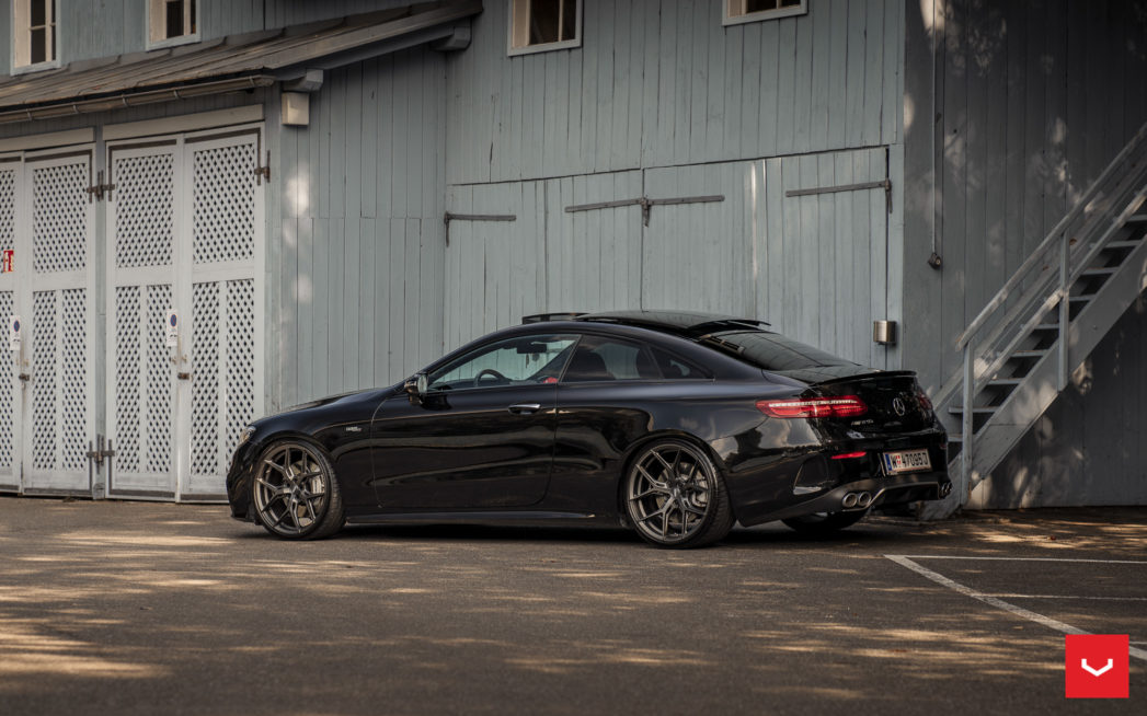 MERCEDES E53 AMG - HYBRID FORGED SERIES: HF-5 - Vossen Wheels
