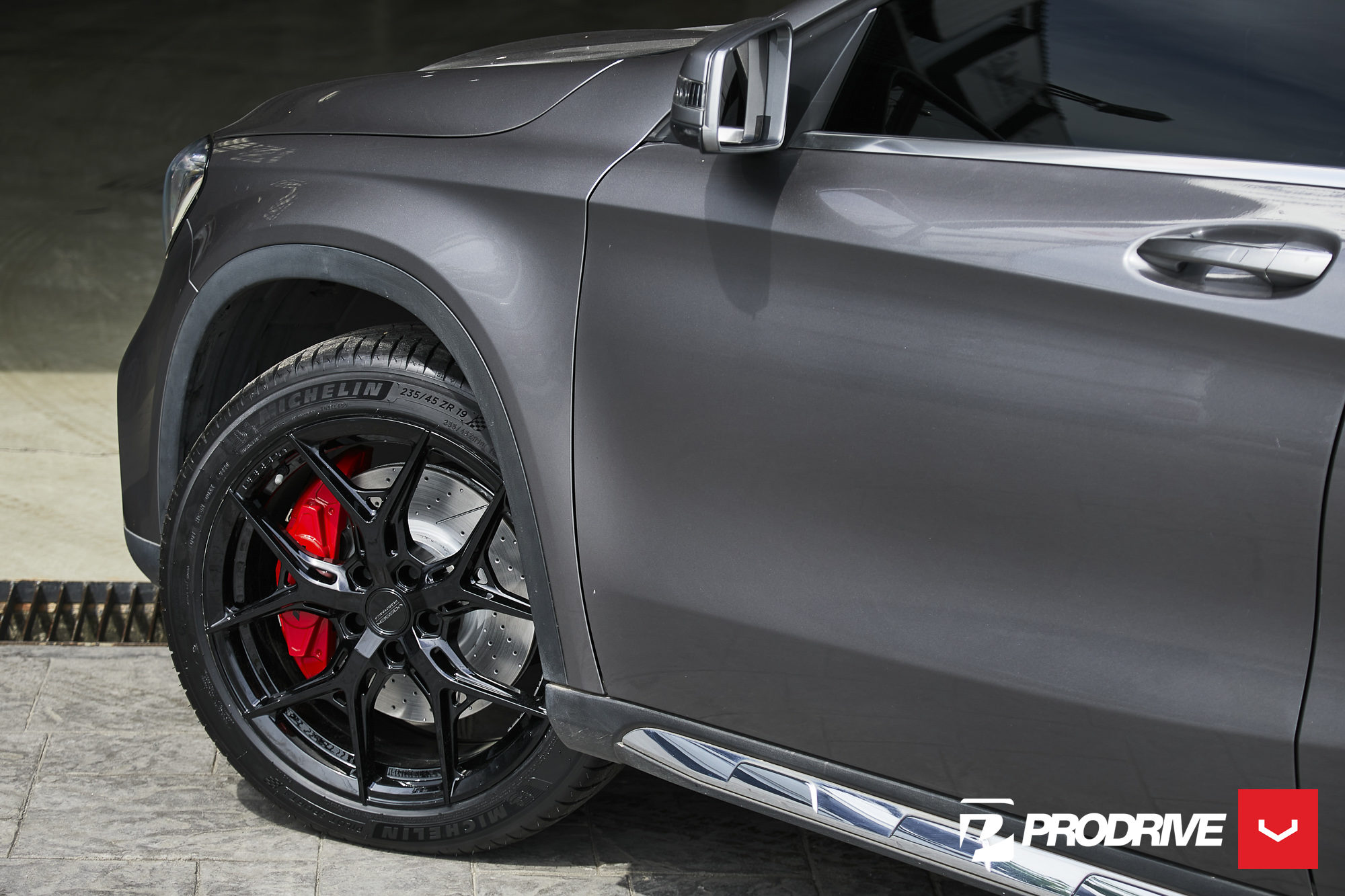 MERCEDES GLA250 - HYBRID FORGED SERIES: HF-5 - Vossen Wheels