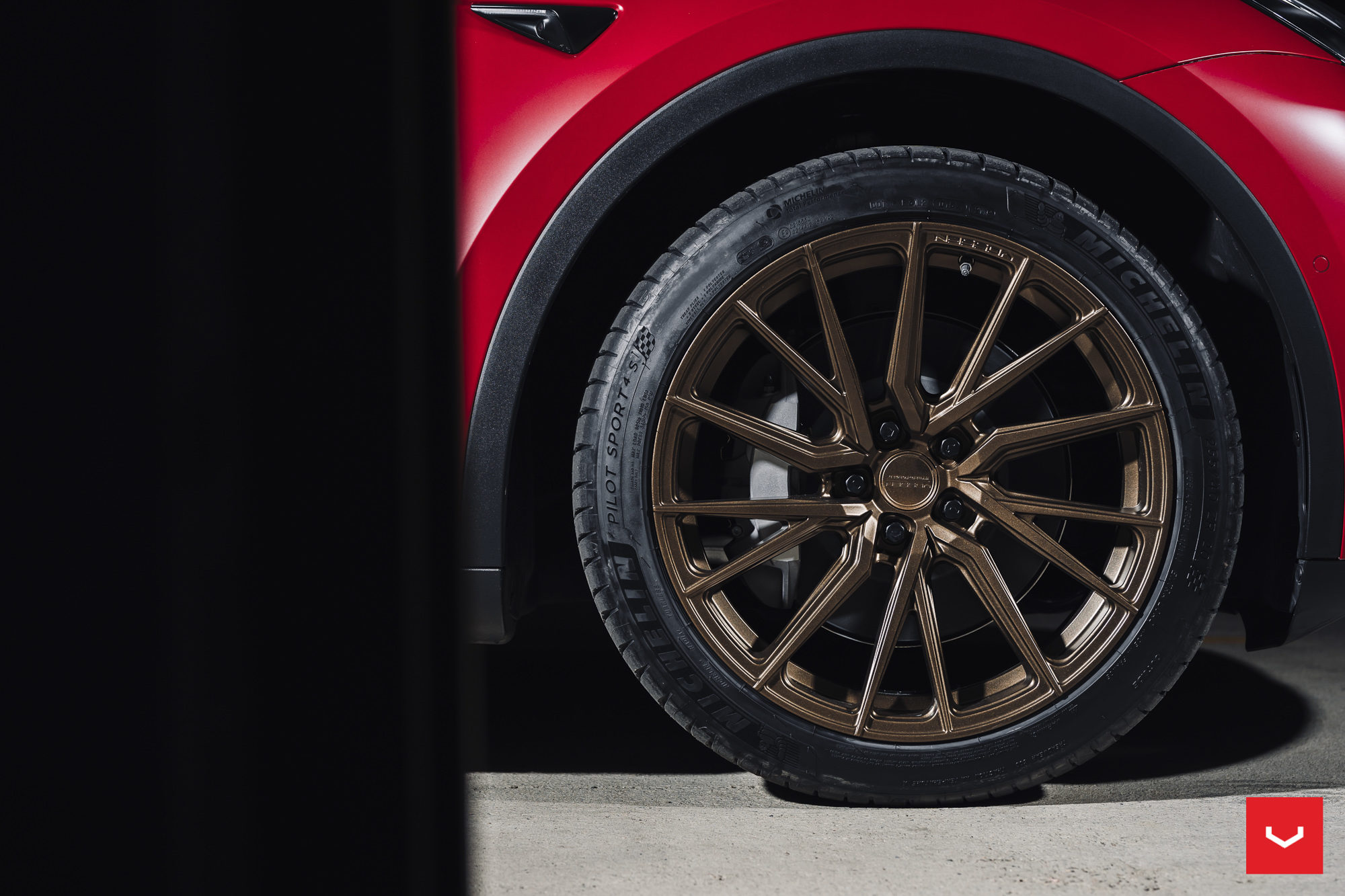 TESLA MODEL Y - HYBRID FORGED SERIES: HF-4T - Vossen Wheels