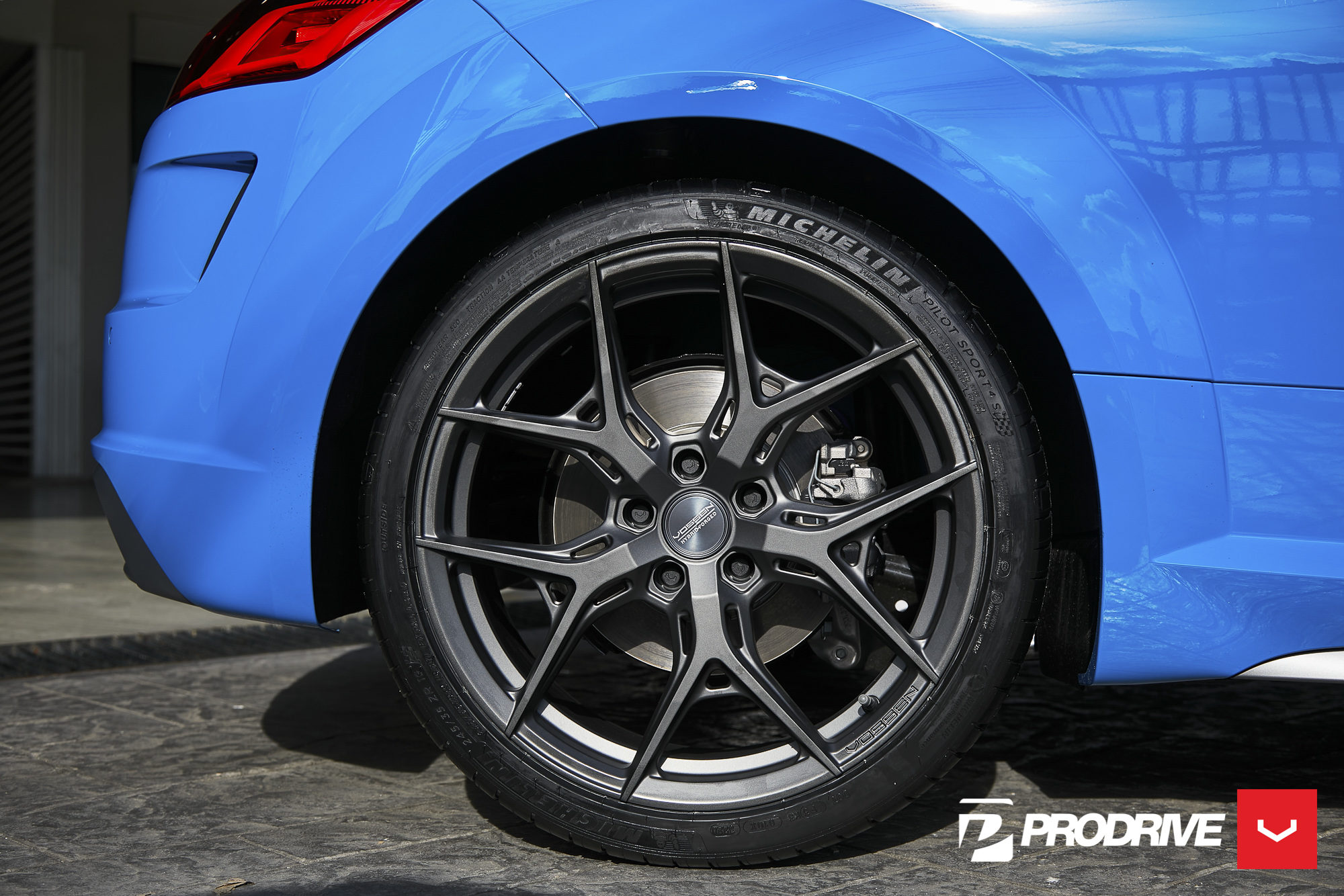 AUDI TT - HYBRID FORGED SERIES: HF-5 - Vossen Wheels