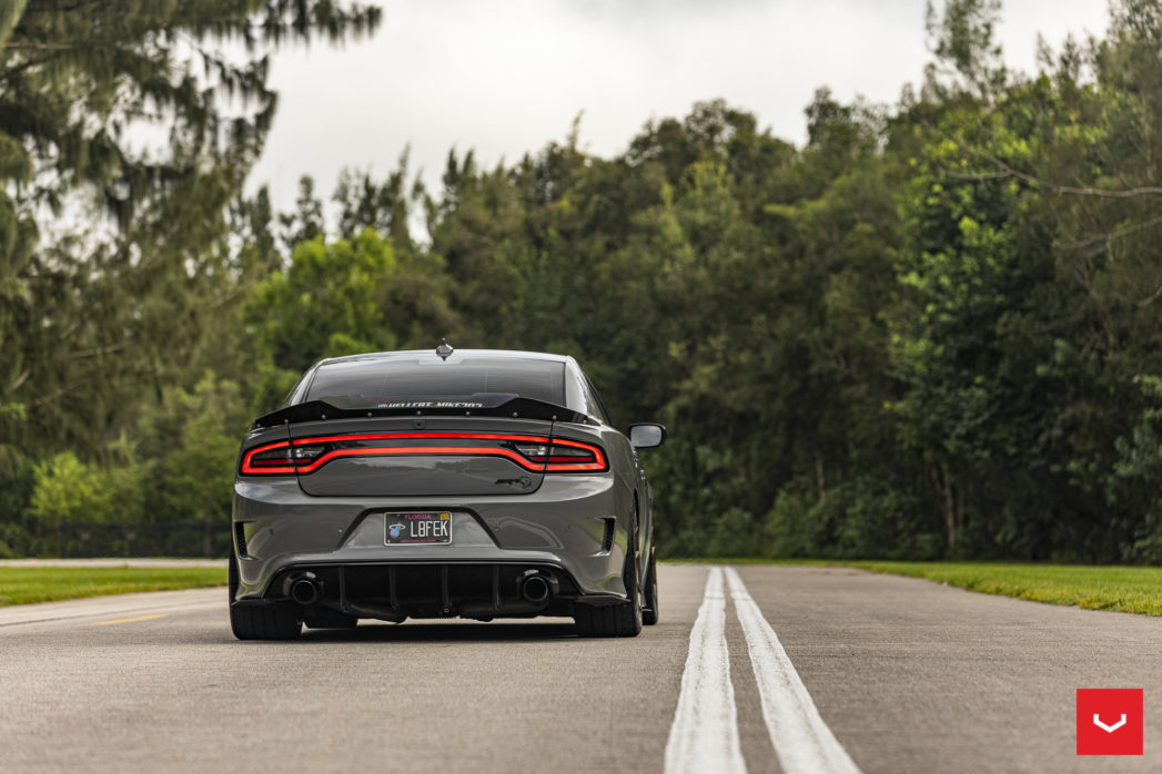 DODGE CHARGER HELLCAT - HYBRID FORGED SERIES: HF-5 - Vossen Wheels