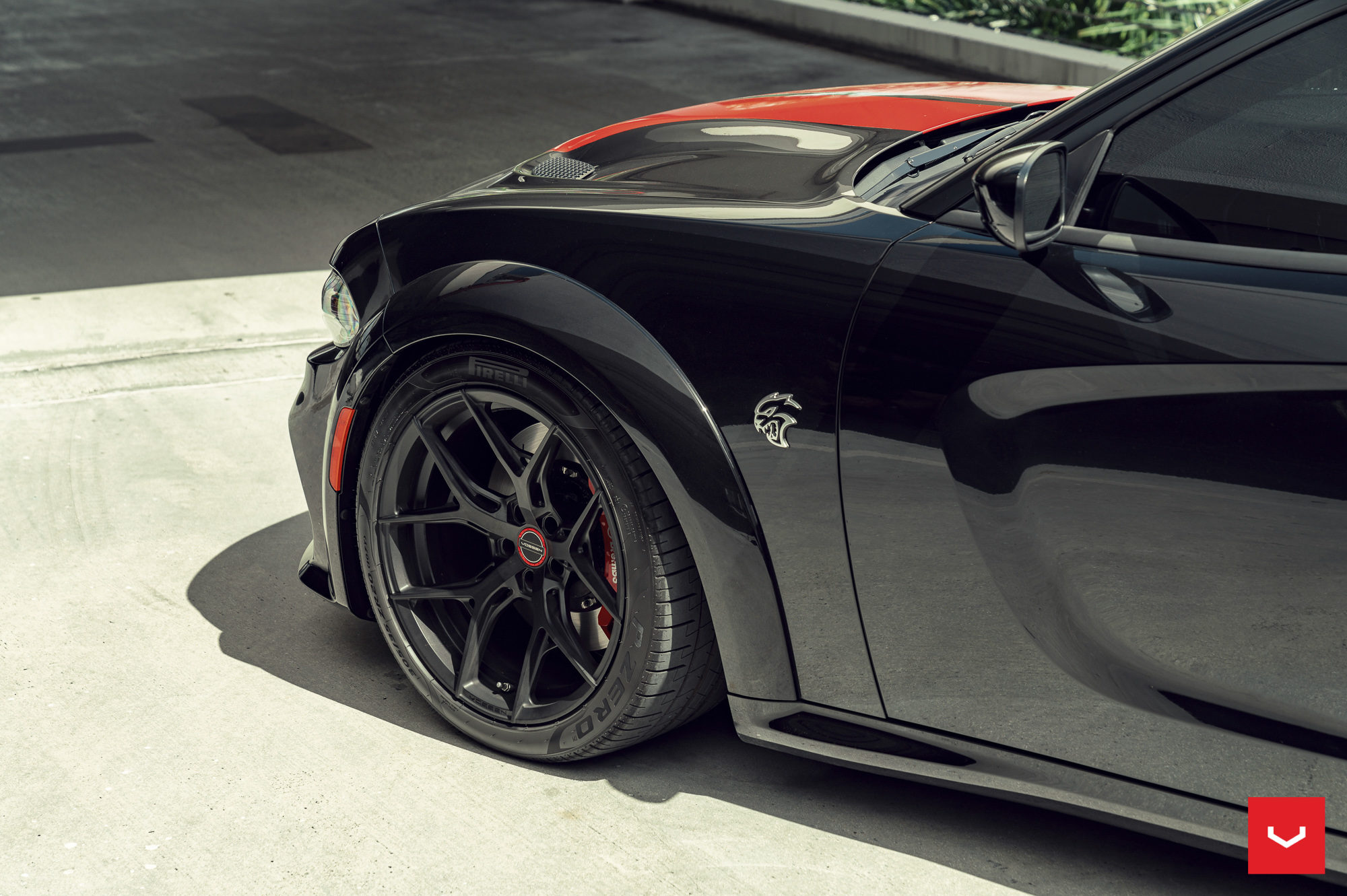 DODGE CHARGER HELLCAT WIDEBODY - HYBRID FORGED SERIES: HF-5 - Vossen Wheels