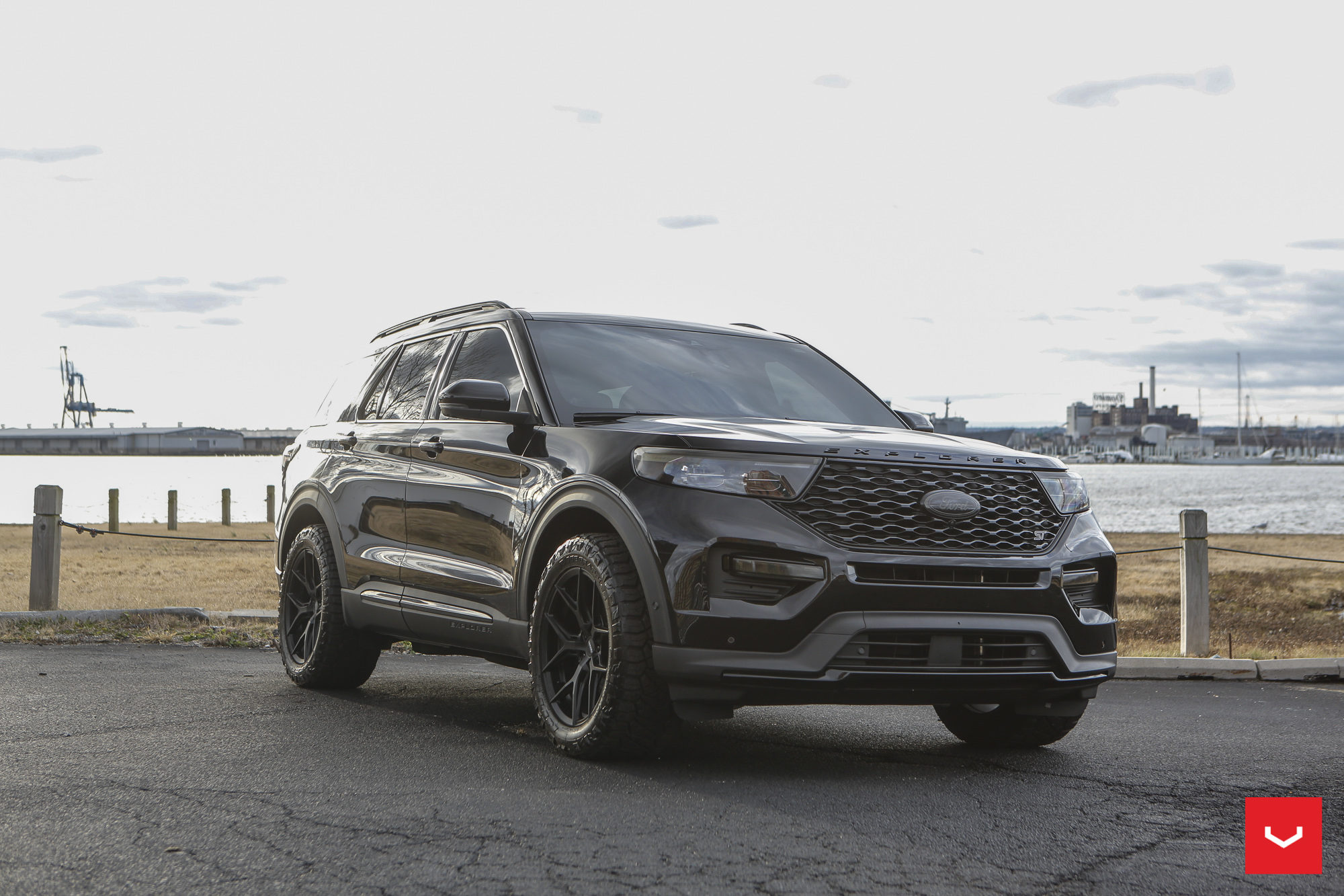 FORD EXPLORER ST - HYBRID FORGED SERIES: HF-5 - Vossen Wheels