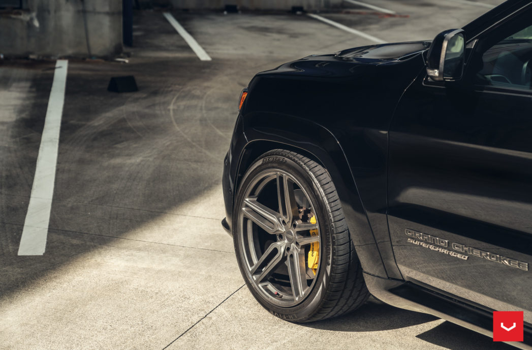 JEEP TRACKHAWK - HYBRID FORGED SERIES: HF-1 - Vossen Wheels