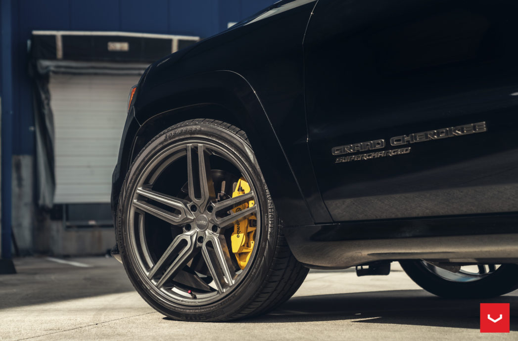 JEEP TRACKHAWK - HYBRID FORGED SERIES: HF-1 - Vossen Wheels