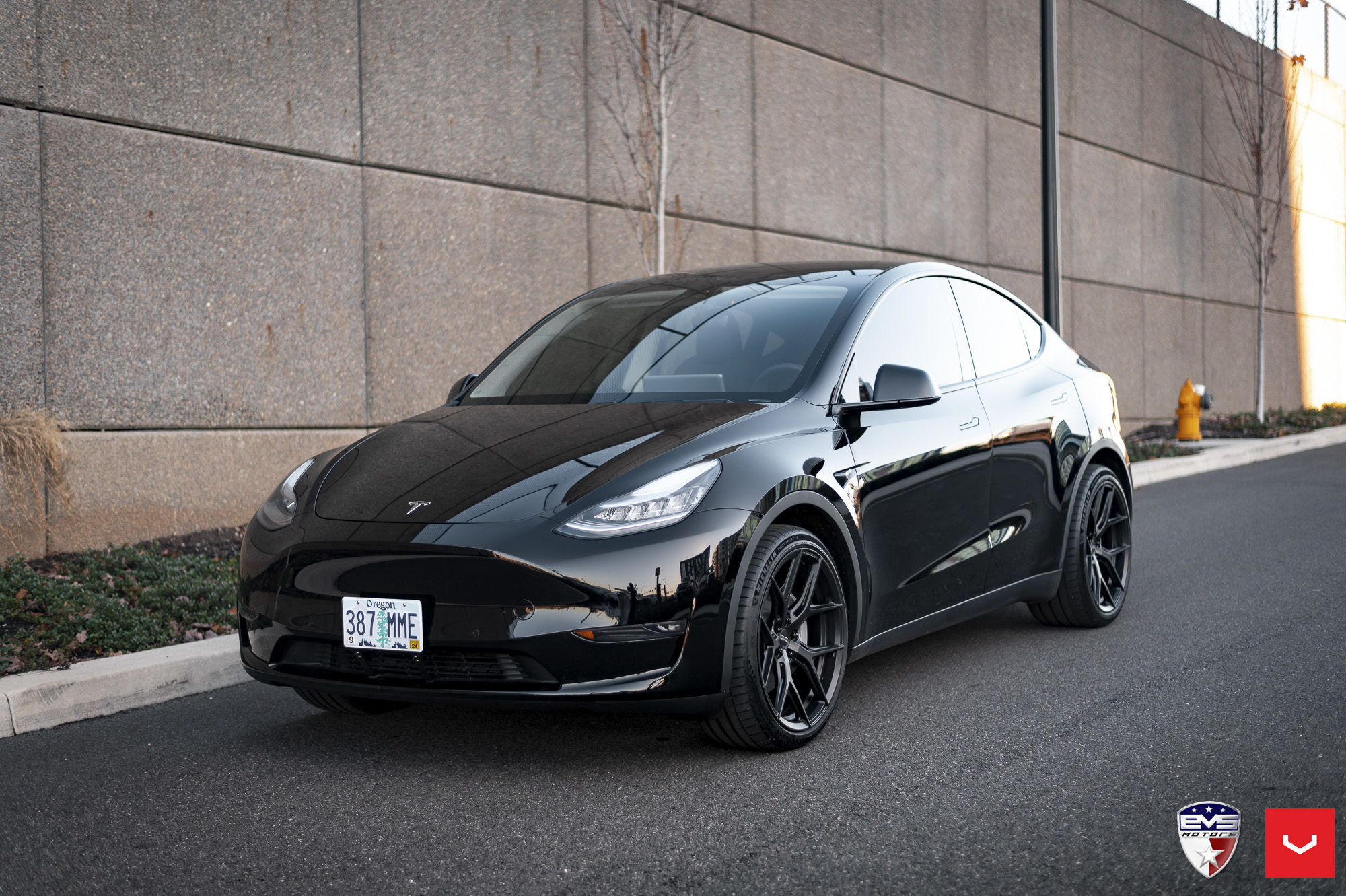 TESLA MODEL Y - HYBRID FORGED SERIES: HF-5 - Vossen Wheels