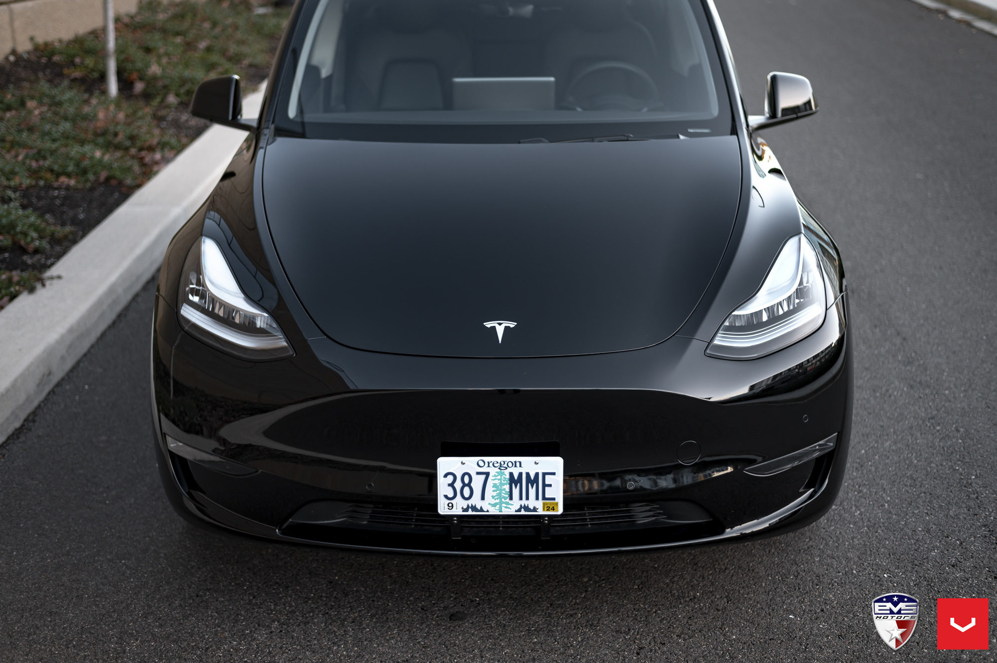 TESLA MODEL Y - HYBRID FORGED SERIES: HF-5 - Vossen Wheels