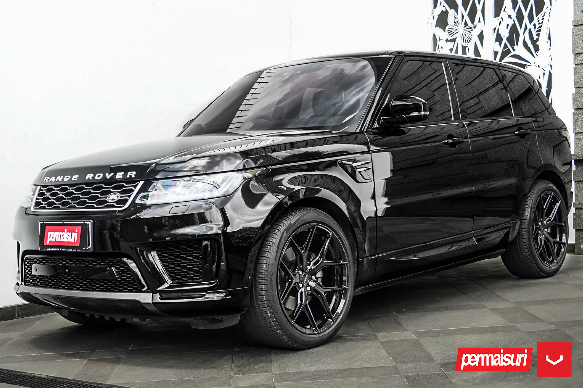 LAND ROVER SPORT - HYBRID FORGED SERIES: HF-5 - Vossen Wheels