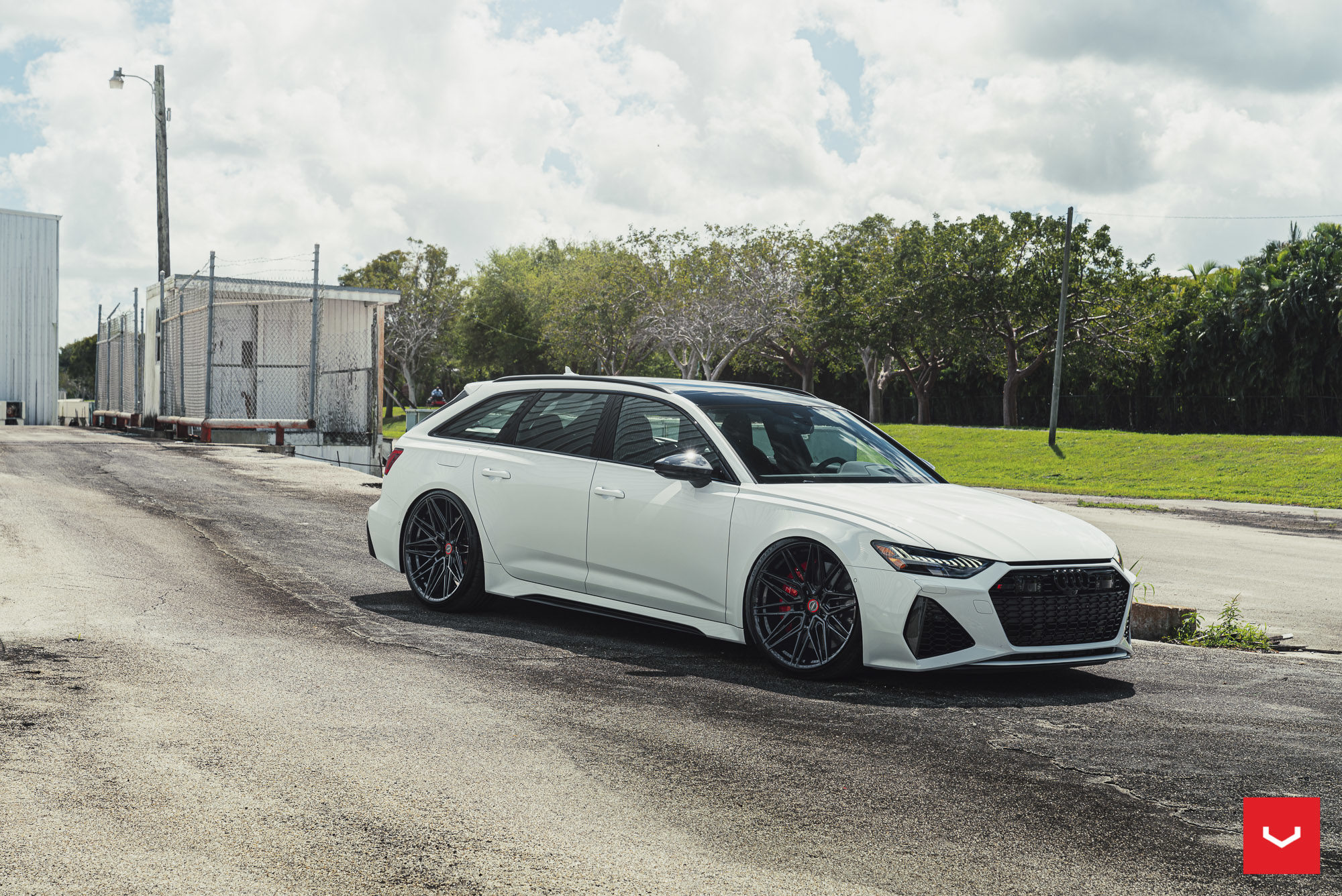 AUDI RS6 - HYBRID FORGED SERIES: HF-7 - Vossen Wheels