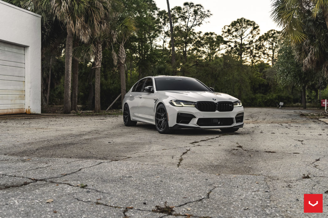 BMW F90 M5 COMP - HYBRID FORGED SERIES: HF-5 - Vossen Wheels