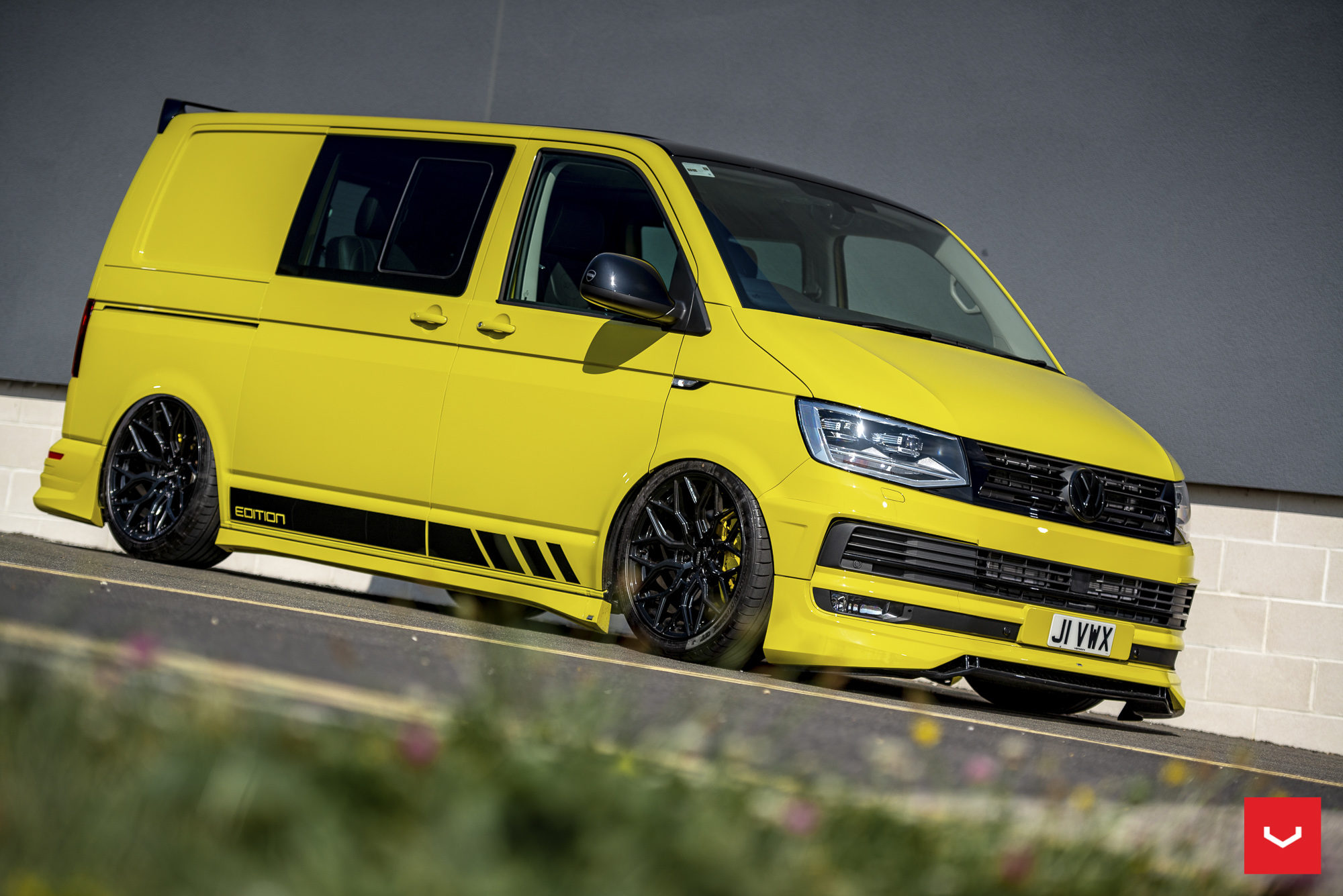 VW T6 TRANSPORTER - HYBRID FORGED SERIES: HF-2 - Vossen Wheels