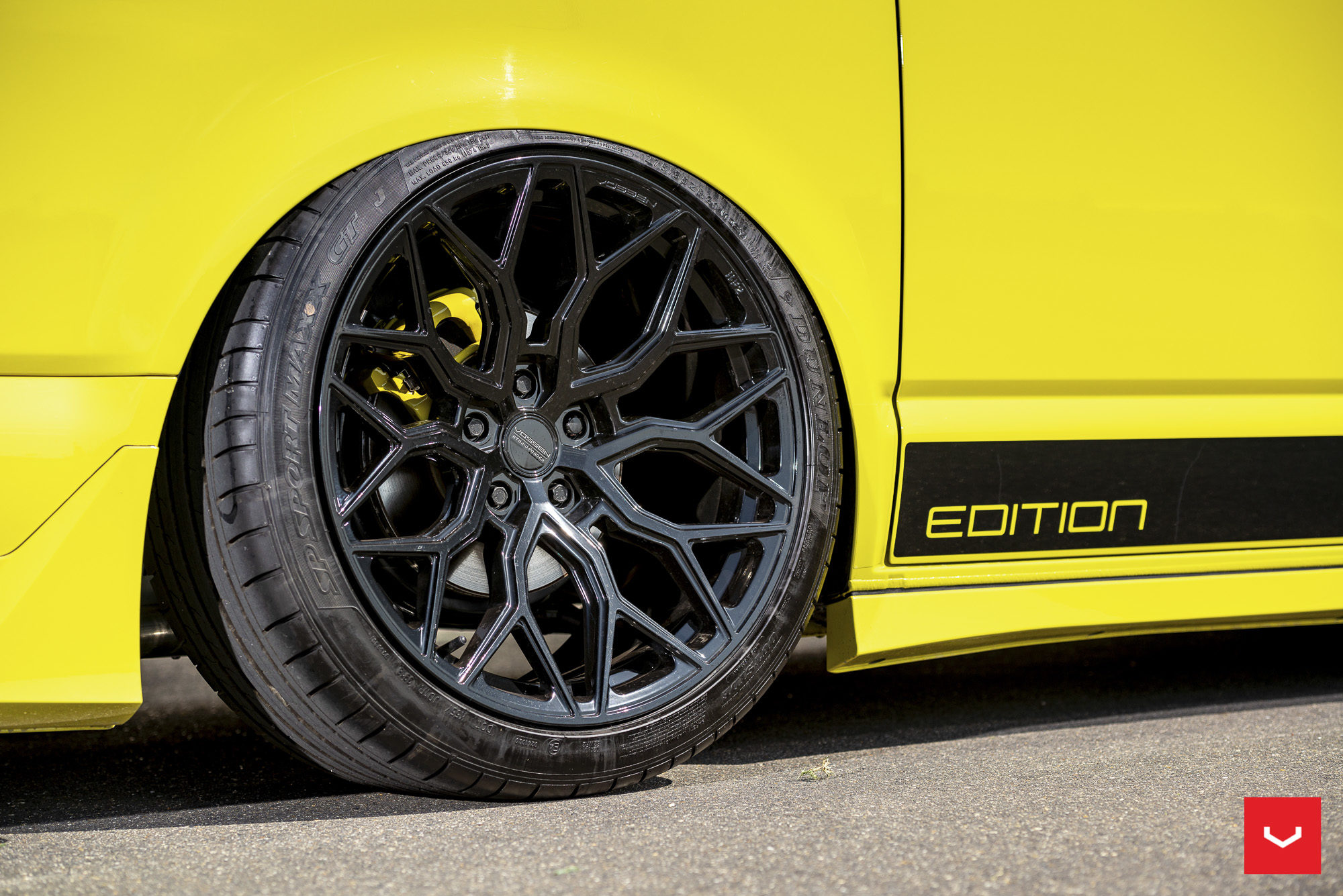 VW T6 TRANSPORTER - HYBRID FORGED SERIES: HF-2 - Vossen Wheels