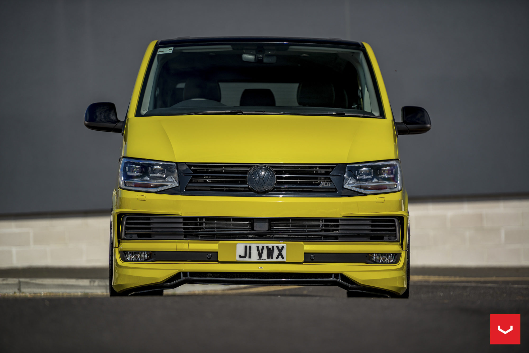 VW T6 TRANSPORTER - HYBRID FORGED SERIES: HF-2 - Vossen Wheels