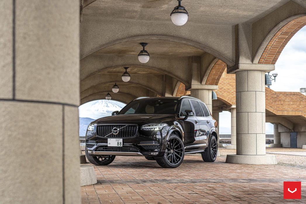 VOLVO XC90 D5 - HYBRID FORGED SERIES: HF-4T - Vossen Wheels