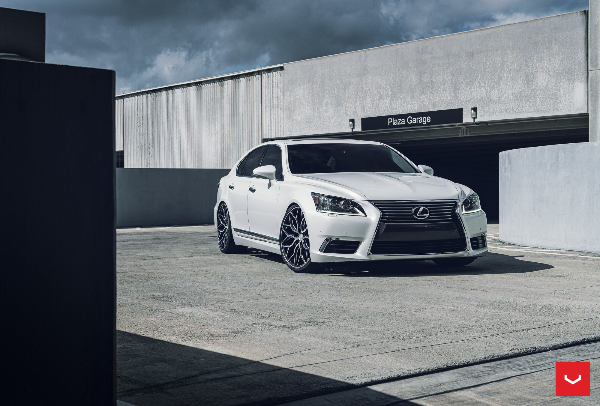 LEXUS LS460 - HYBRID FORGED SERIES: HF-2 - Vossen Wheels