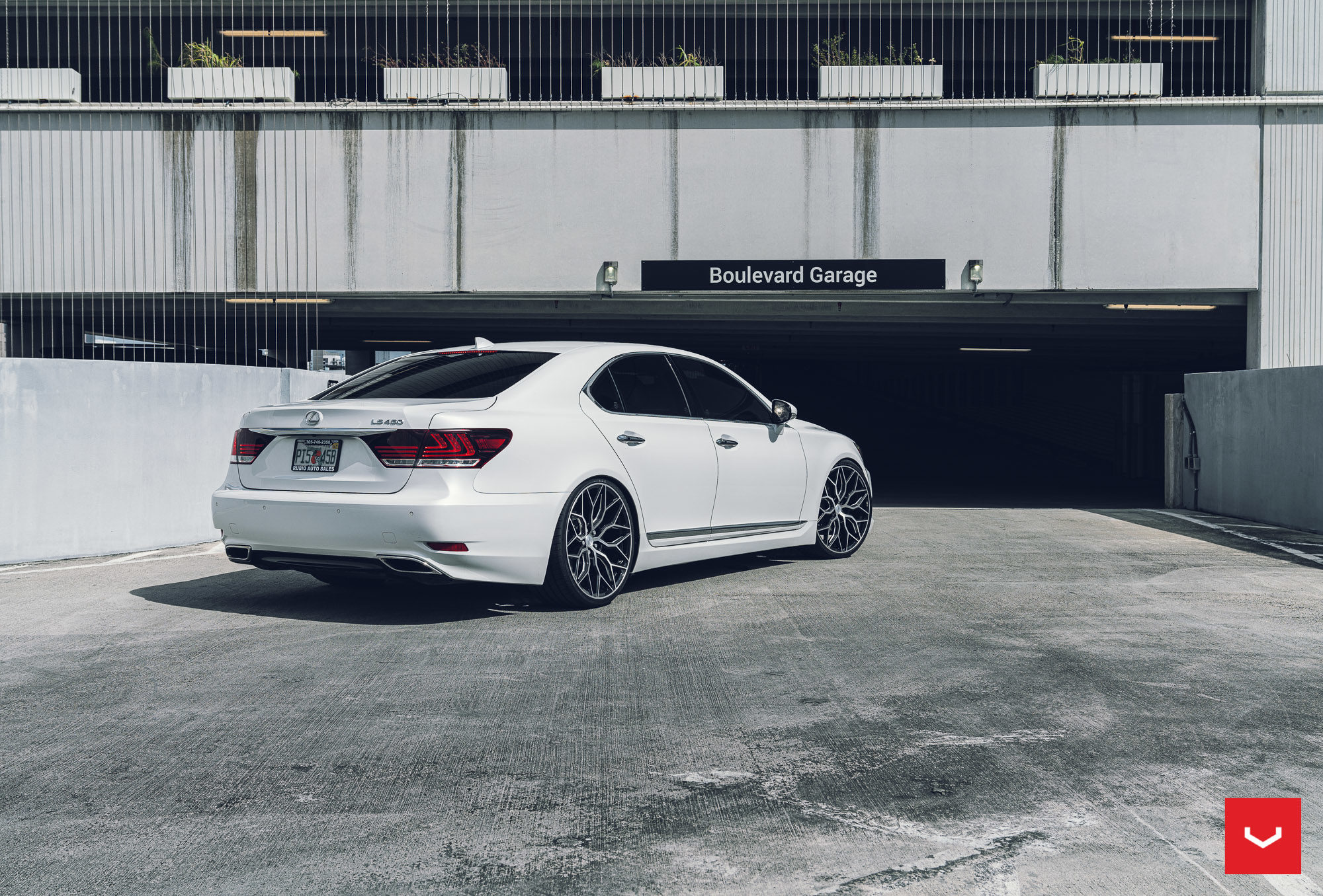LEXUS LS460 - HYBRID FORGED SERIES: HF-2 - Vossen Wheels