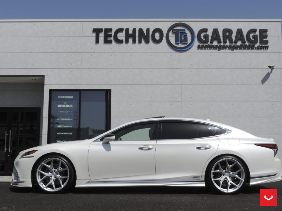 LEXUS LS500 - HYBRID FORGED SERIES: HF-5 - Vossen Wheels