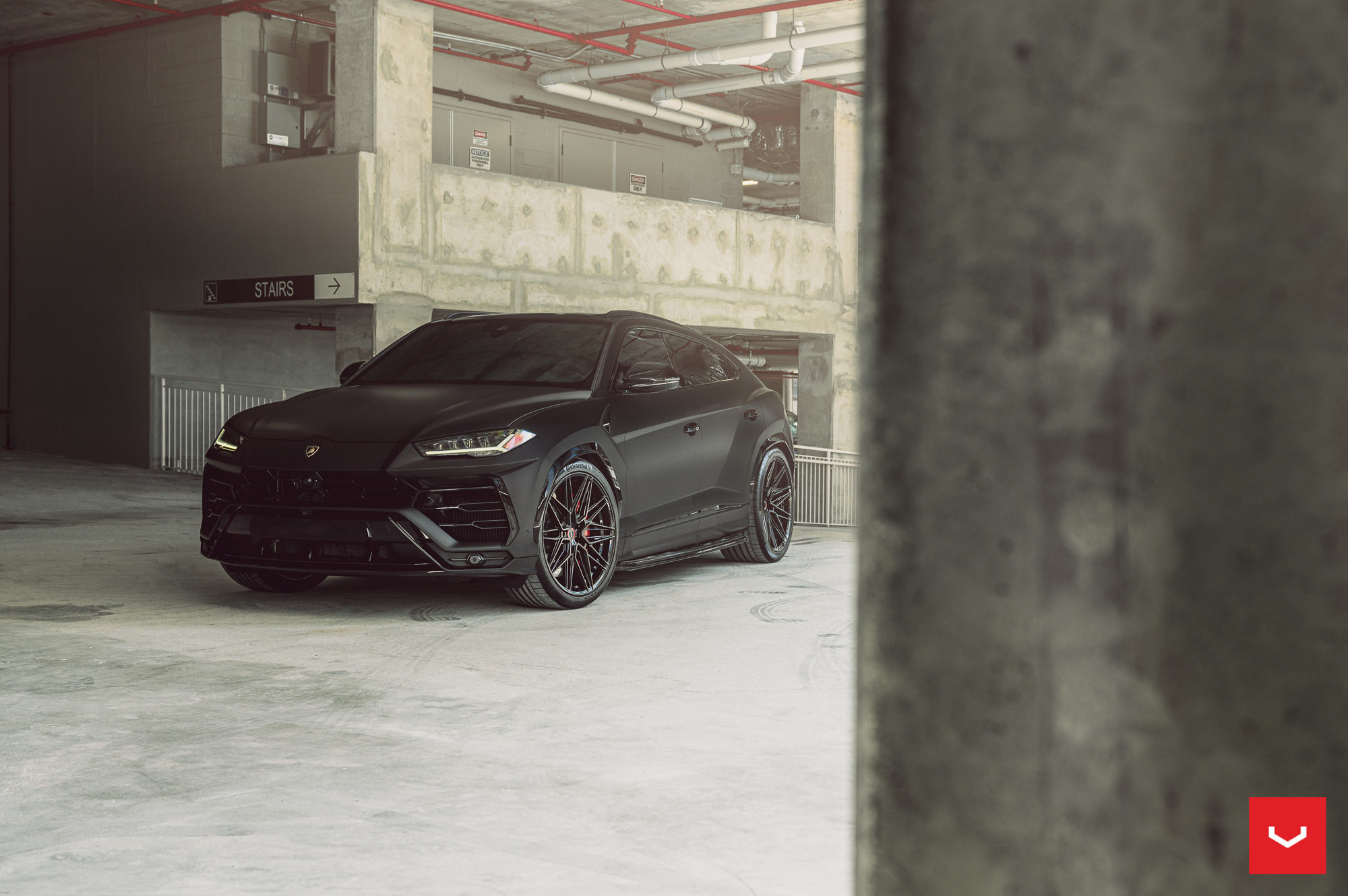 LAMBORGHINI URUS - HYBRID FORGED SERIES: HF-7 - Vossen Wheels