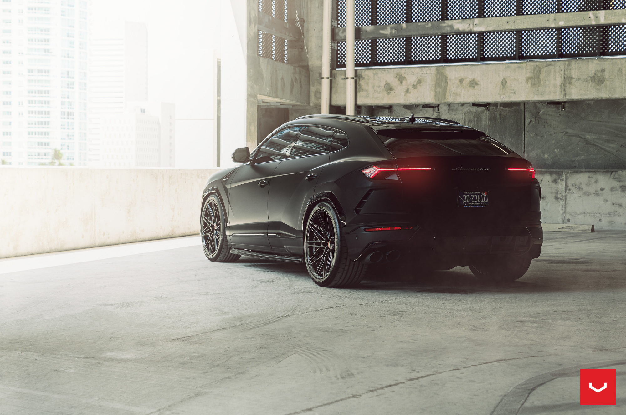 LAMBORGHINI URUS - HYBRID FORGED SERIES: HF-7 - Vossen Wheels