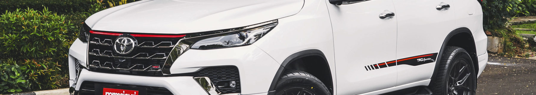 TOYOTA FORTUNER TRD SPORTIVO - HYBRID FORGED SERIES: HF6-4 - Vossen Wheels