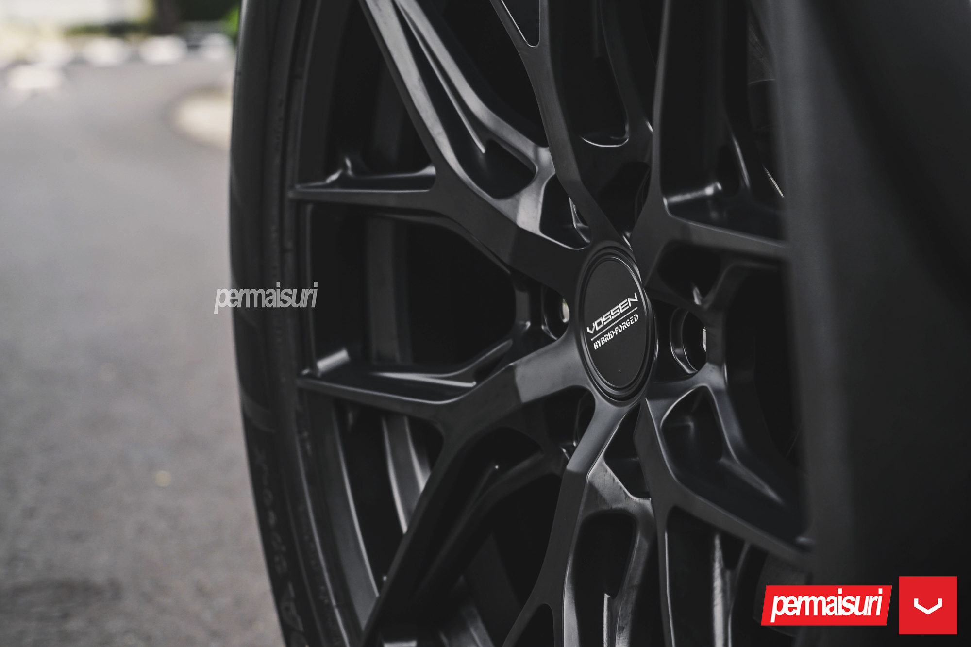 TOYOTA FORTUNER TRD SPORTIVO - HYBRID FORGED SERIES: HF6-4 - Vossen Wheels