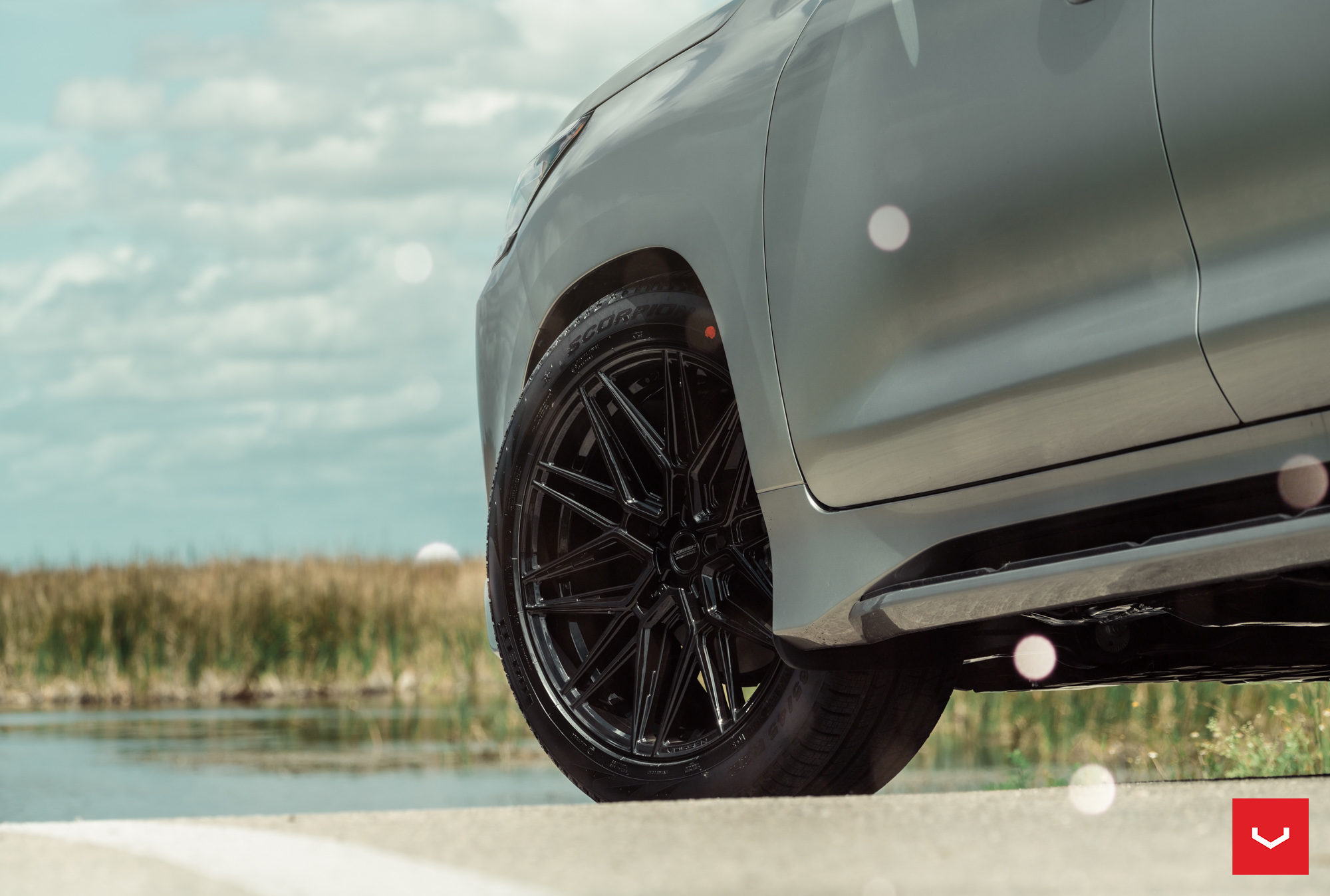 LEXUS LX 570 - HYBRID FORGED SERIES: HF-7 - Vossen Wheels