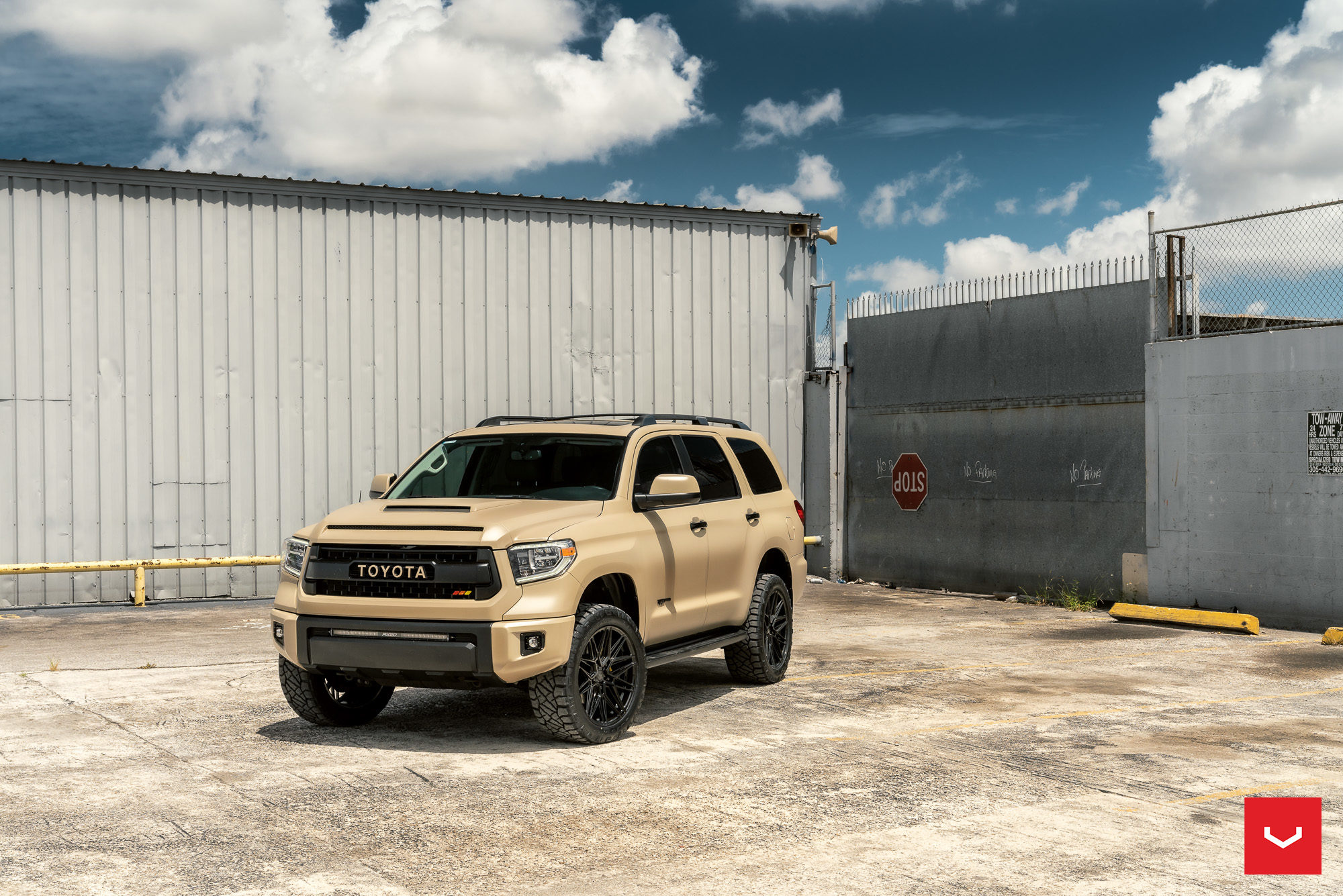 TOYOTA SEQUOIA - HYBRID FORGED SERIES: HF-7 - Vossen Wheels
