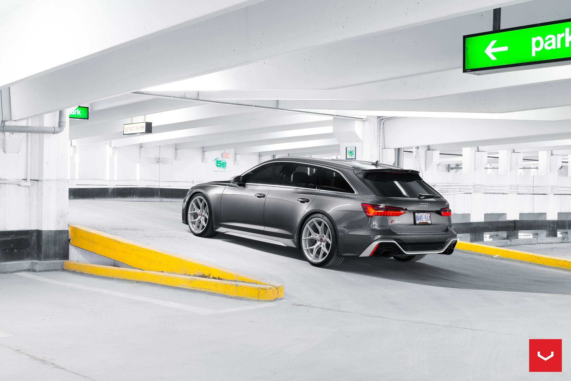 AUDI RS6 AVANT - HYBRID FORGED SERIES: HF-5 - Vossen Wheels