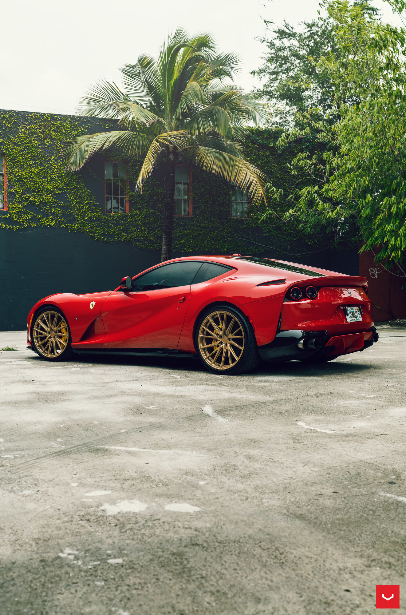FERRARI 812 SUPERFAST - HYBRID FORGED SERIES: HF-4T - Vossen Wheels
