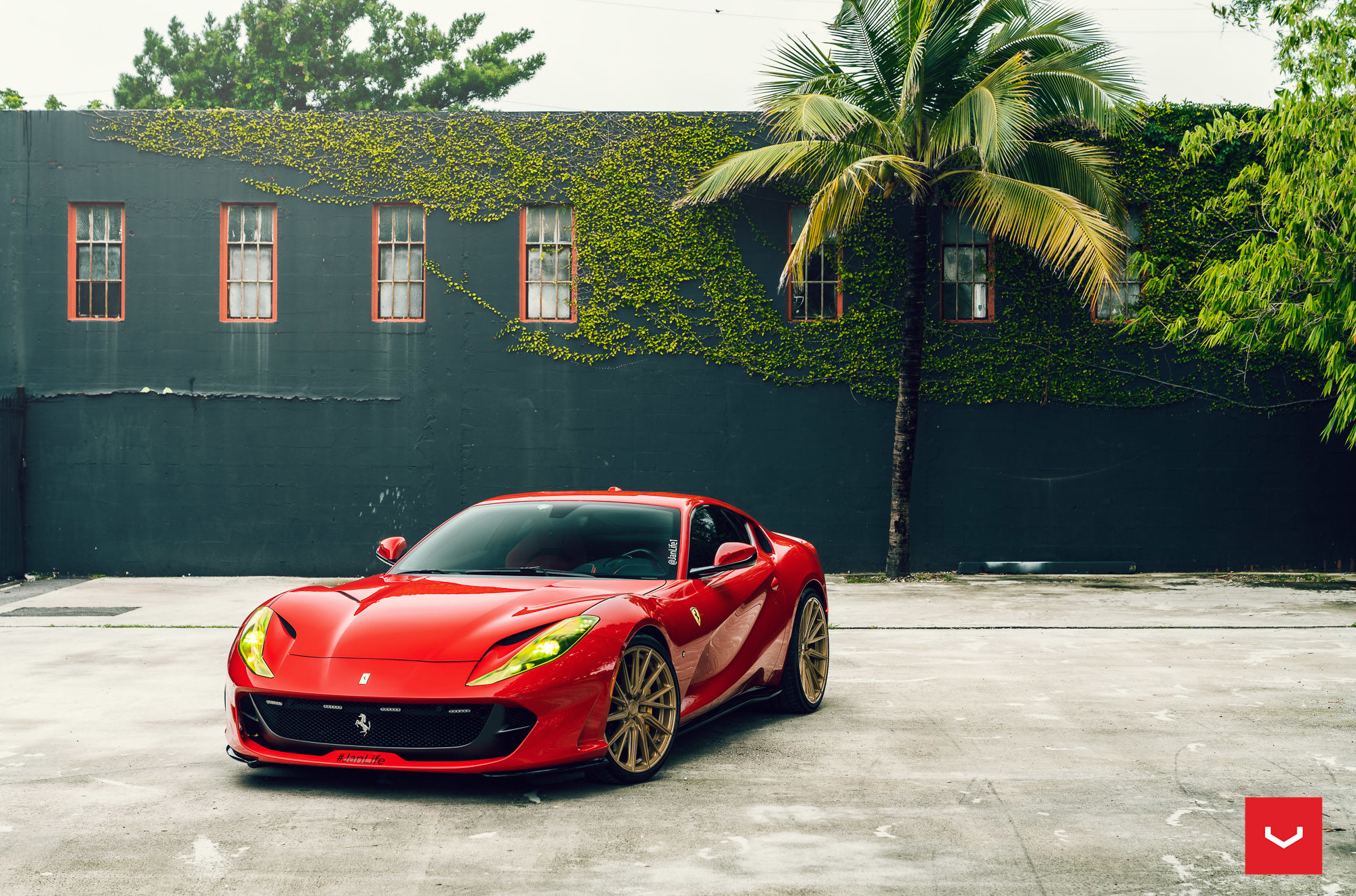 FERRARI 812 SUPERFAST - HYBRID FORGED SERIES: HF-4T - Vossen Wheels