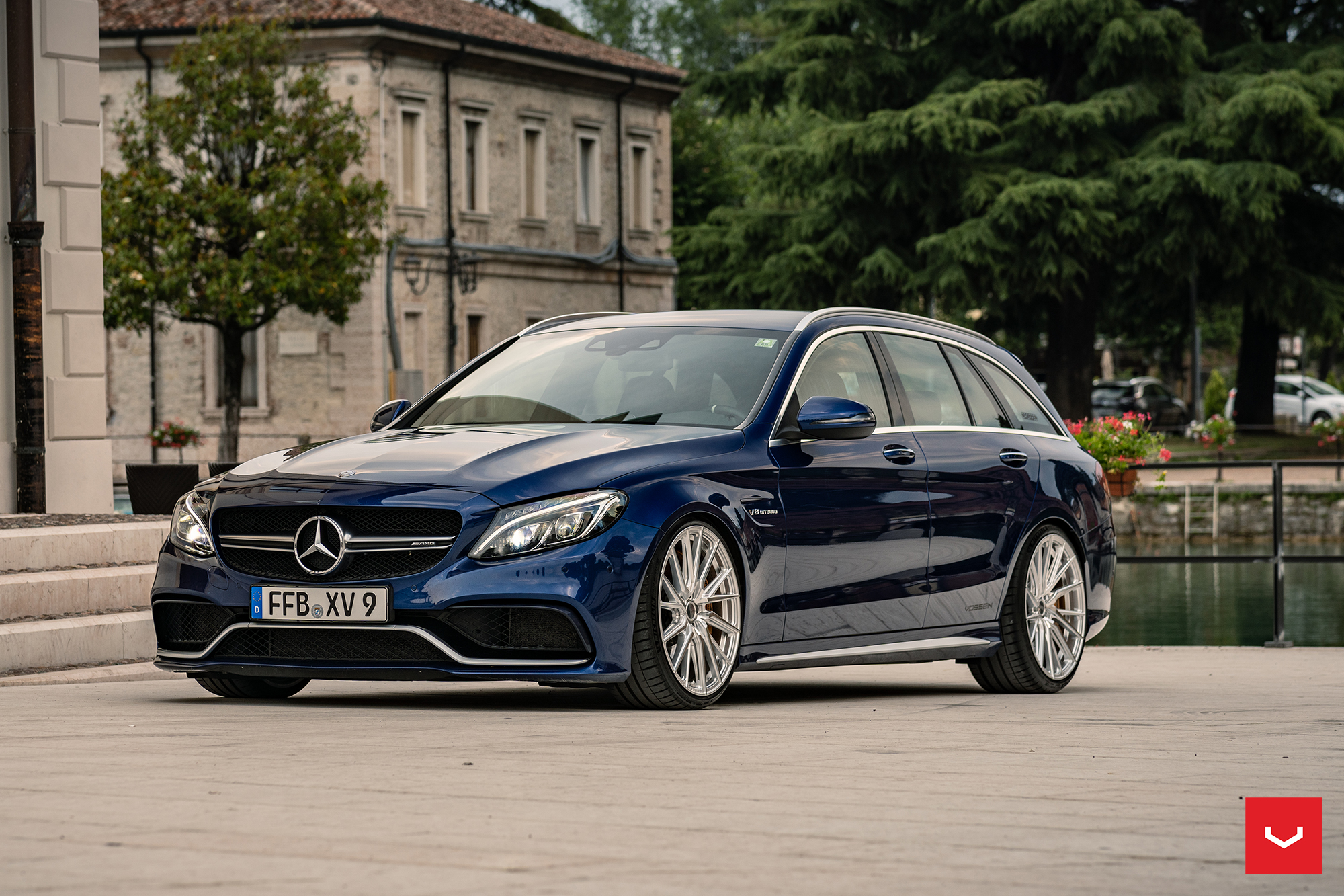 MERCEDES C63S AMG - HYBRID FORGED SERIES: HF-4T - Vossen Wheels