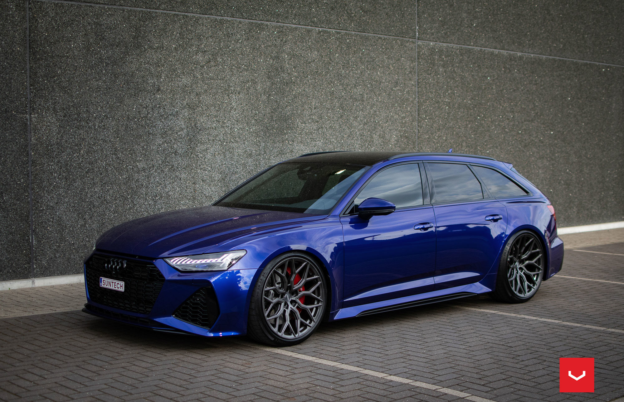 AUDI RS6 AVANT - HYBRID FORGED SERIES: HF-2 - Vossen Wheels