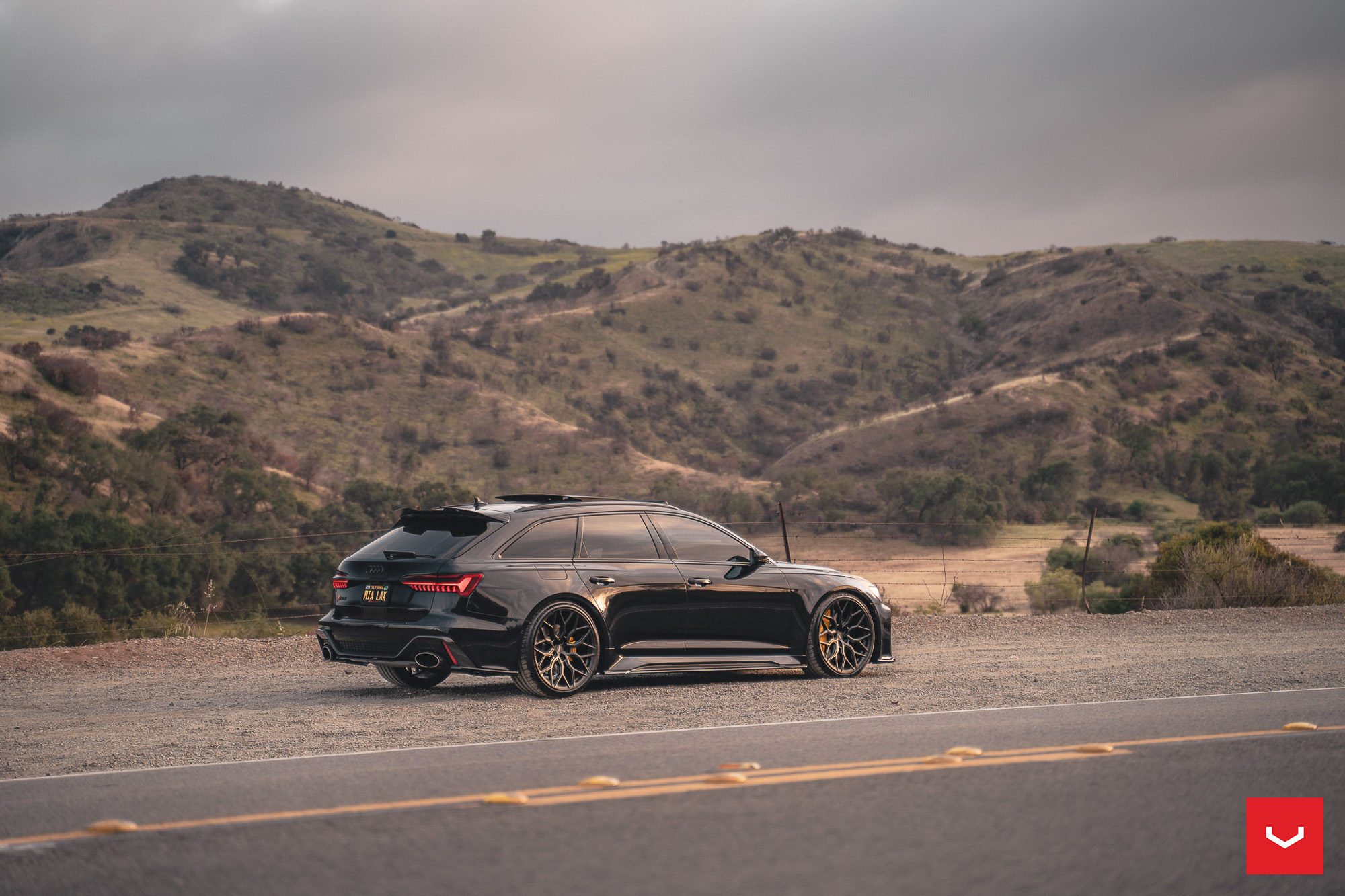 AUDI RS6 AVANT - HYBRID FORGED SERIES: HF-2 - Vossen Wheels