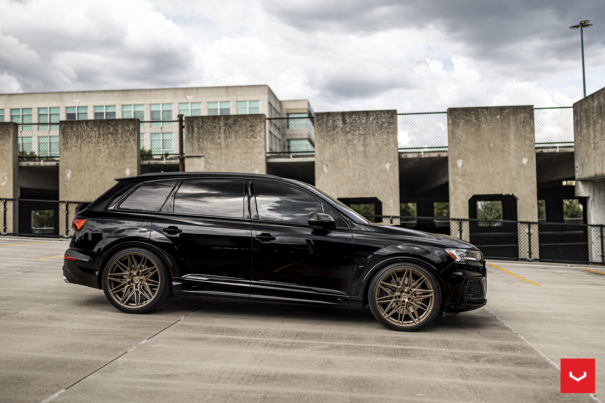 AUDI SQ7 - HYBRID FORGED SERIES: HF-7 - Vossen Wheels