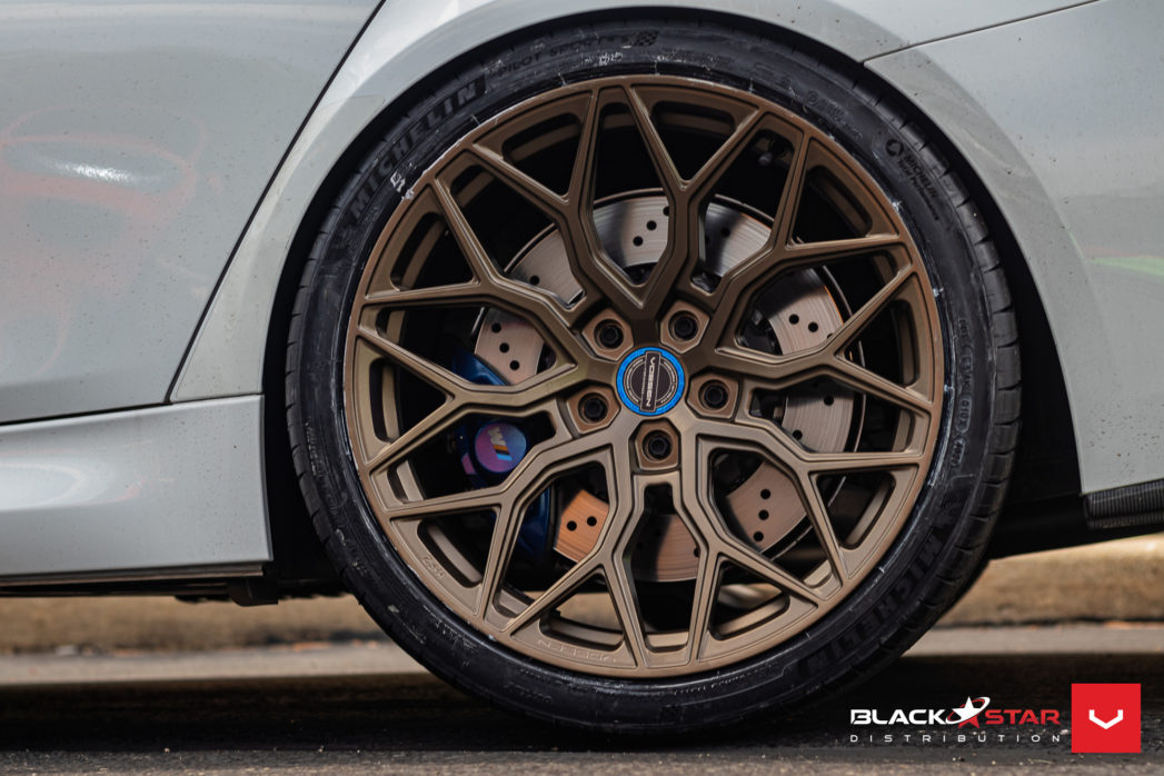 BMW F80 M3 - HYBRID FORGED SERIES: HF-2 - Vossen Wheels