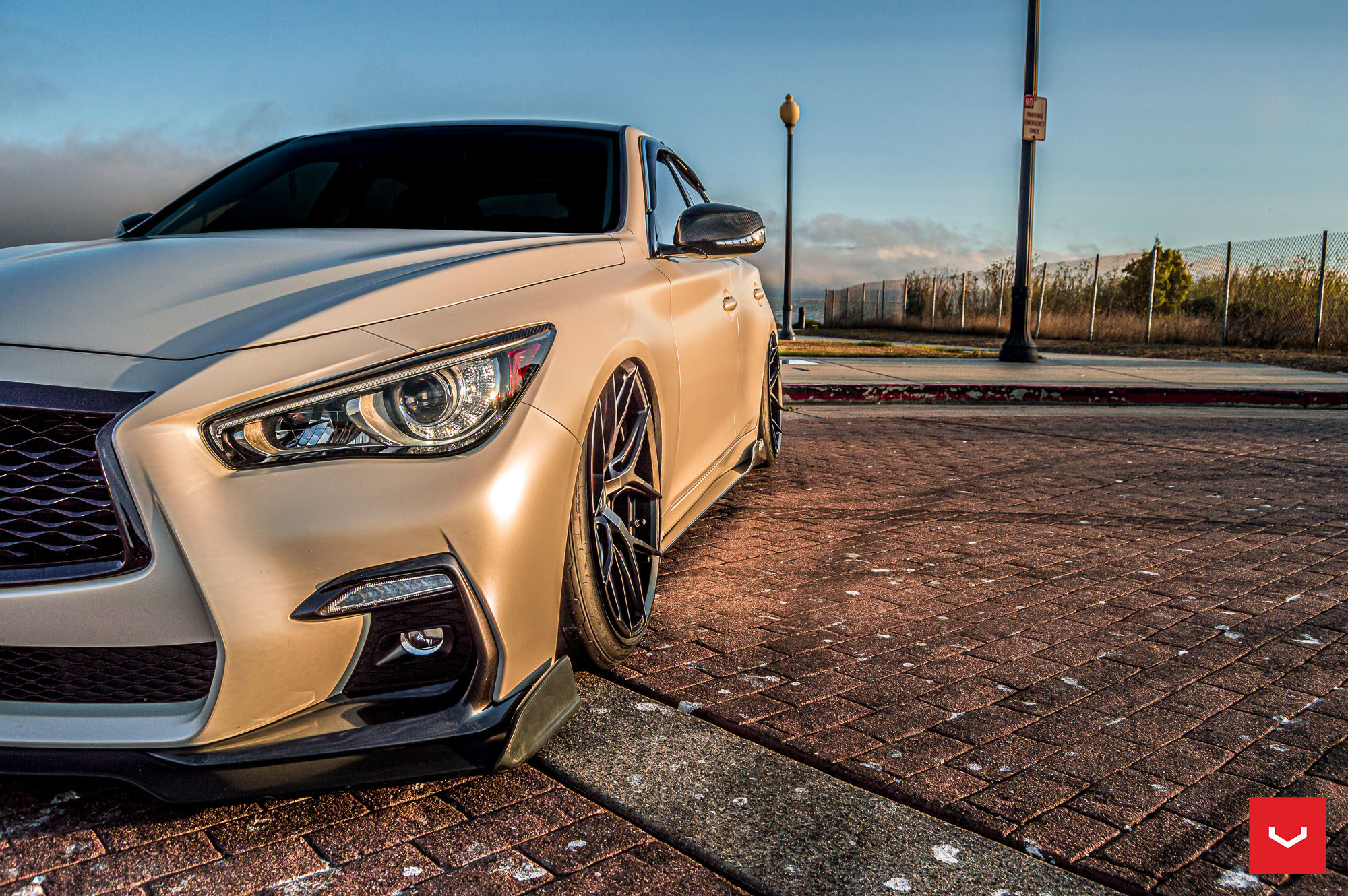 INFINITI Q50S - HYBRID FORGED SERIES: HF-5 - Vossen Wheels